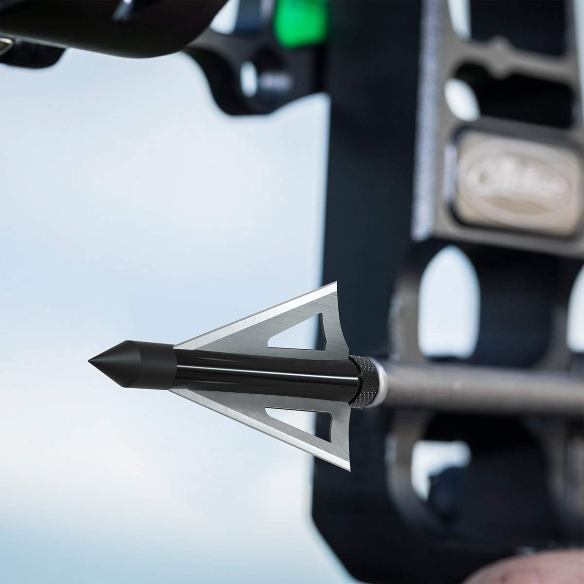 Sinbadteck Hunting Broadheads, 12PCS 3 Blades Bowhunting Broadheads 100 Grain Archery Arrow Broadhead Compatible with Traditional Bows and Compound Bows (Black)