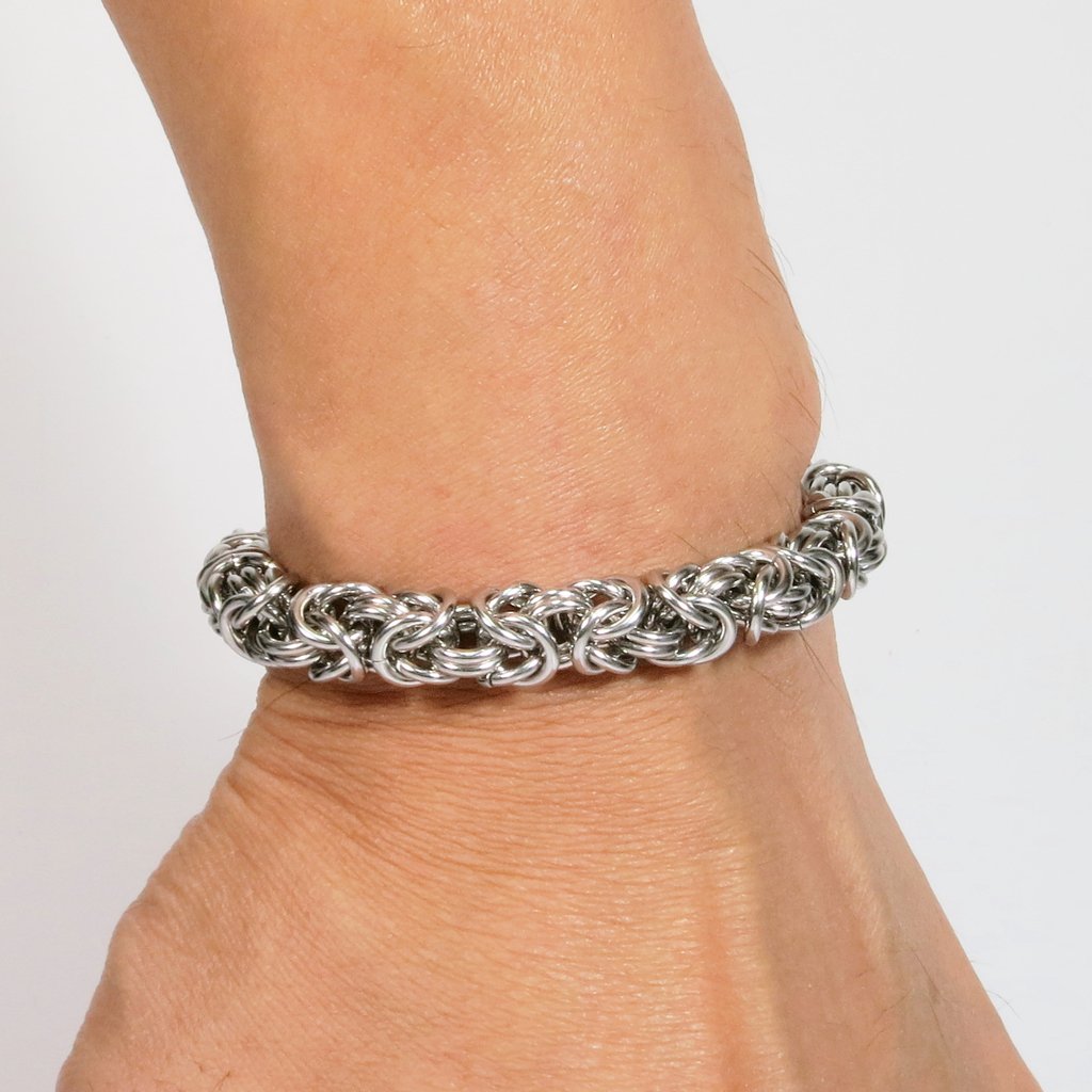 Stainless Steel Round Byzantine Chain Bracelet 8mm 9inch