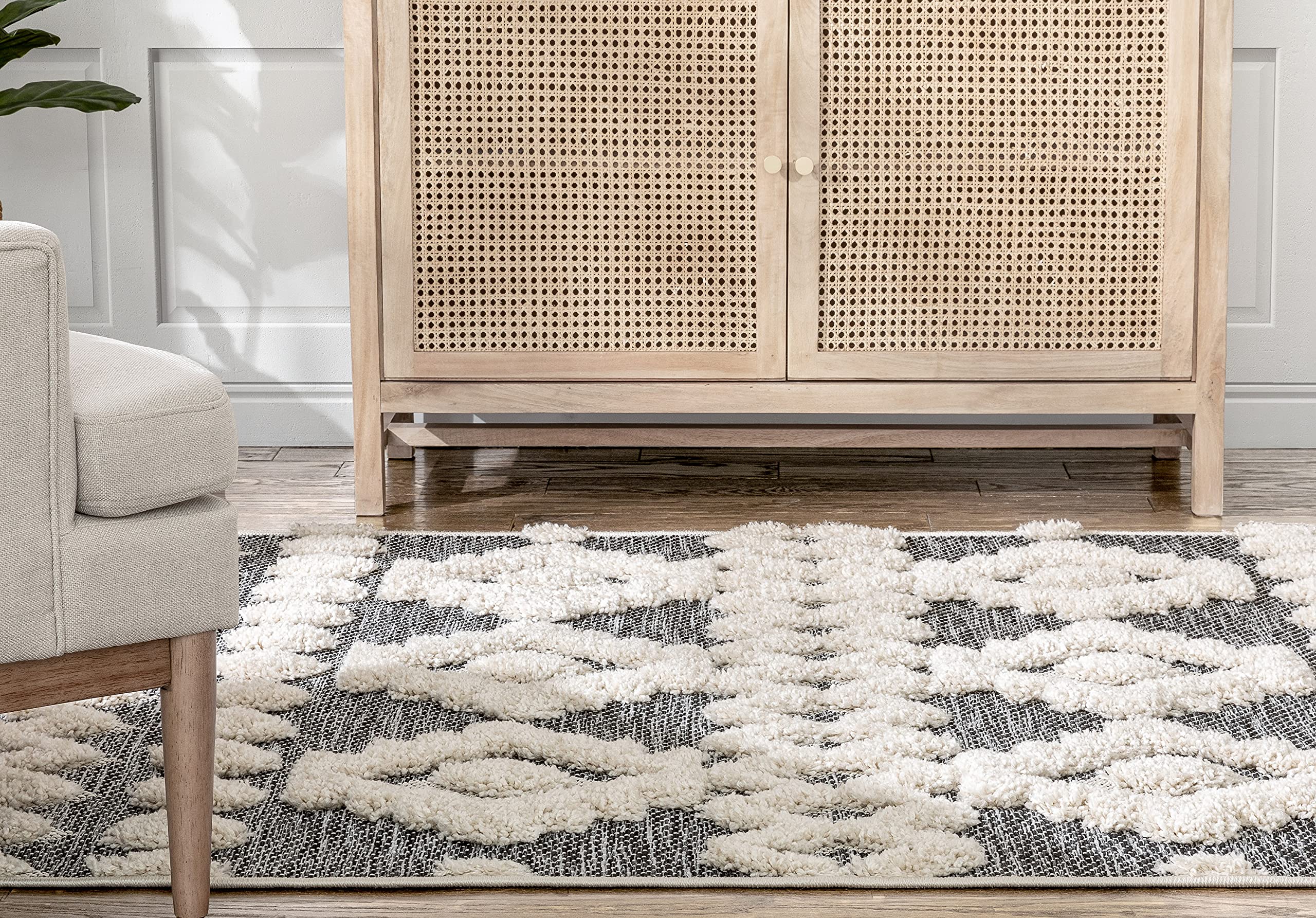 Well Woven Cenar Grey Flat-Weave Hi-Low Pile Diamond Medallion Stripes Moroccan Tribal 5'3" x 7'3" Area Rug