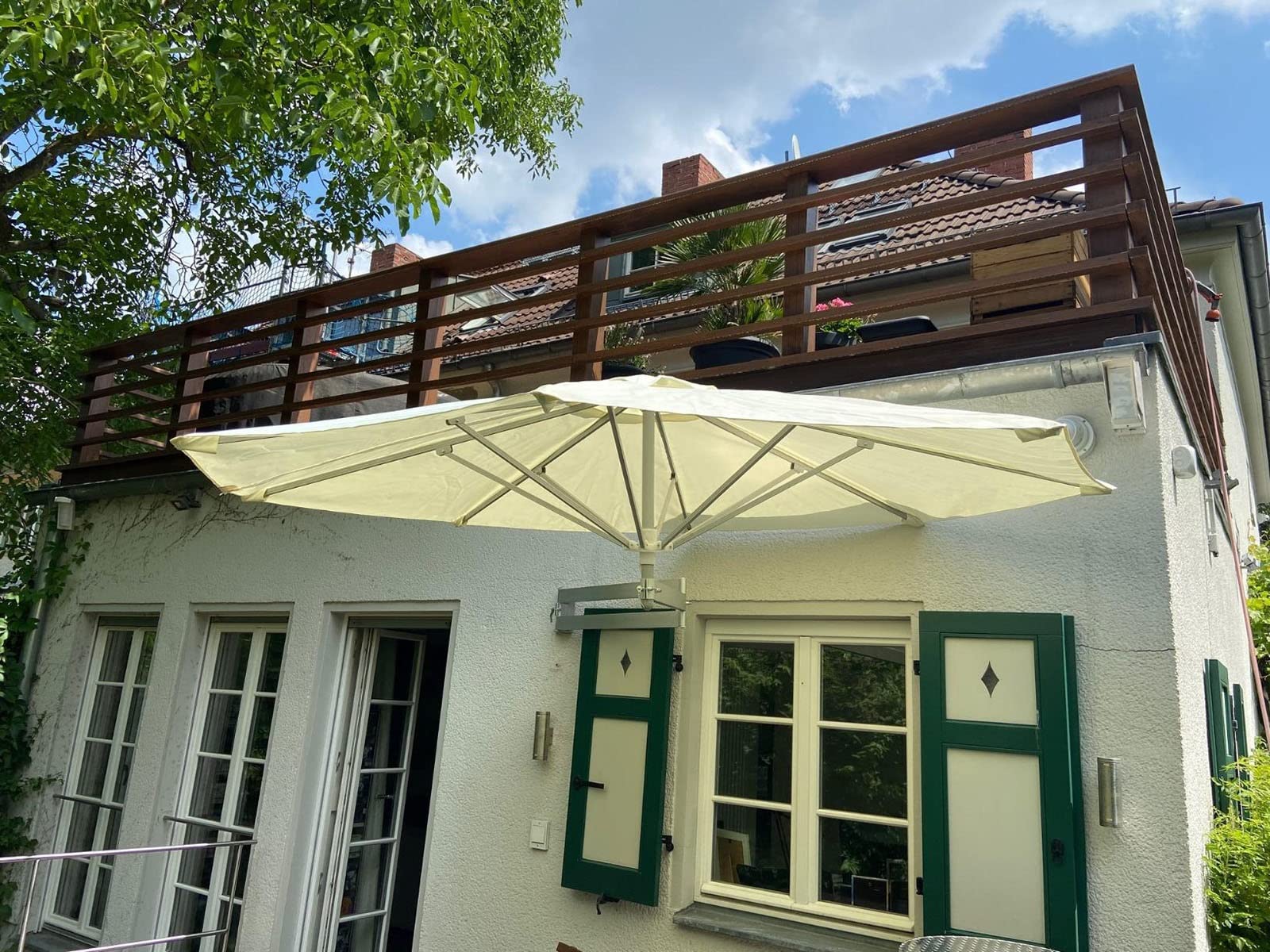 WooDeY Garden Wall Mounted Patio Umbrella - 8ft/250cm, Outdoor Balcony Tilting Sunshade Umbrella, Adjustable Pole