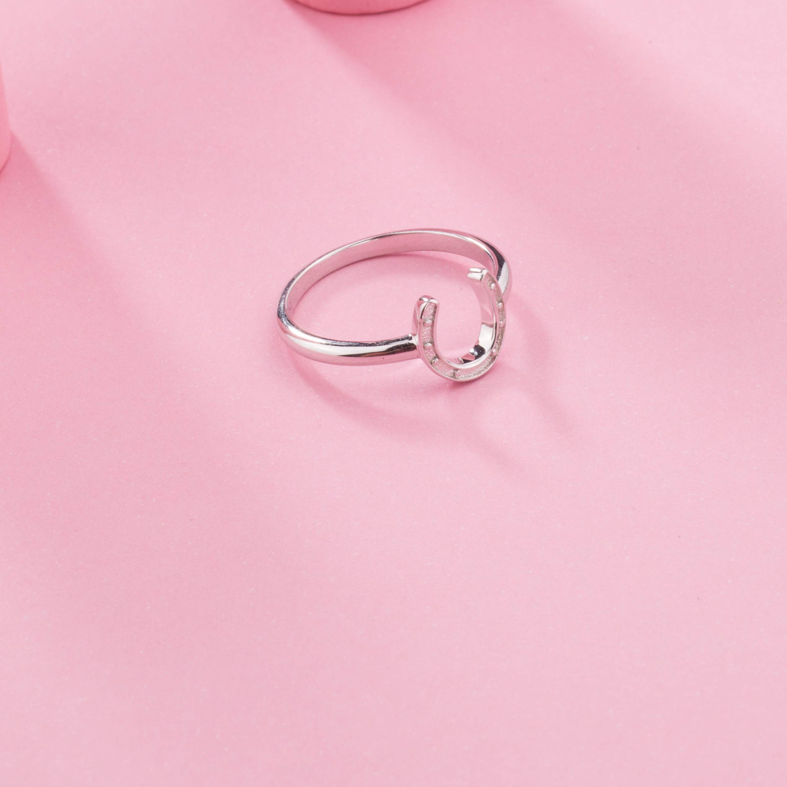 VENSERI 925 Sterling Silver Horseshoe Ring Western Ring Good Luck Horseshoe Ring U Ring Simple Ring for Women Birthday Gift Valentine's Day Gift (White, 9)
