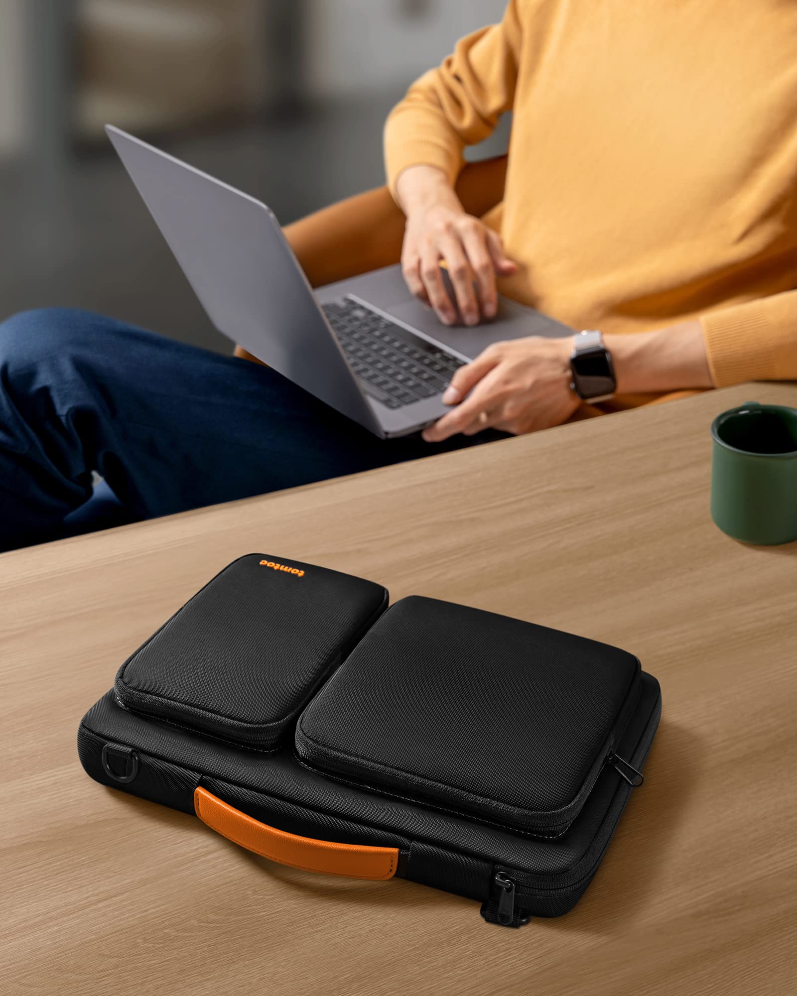 tomtoc 360 Protective Laptop Shoulder Bag for 16-inch MacBook Pro M3/M2/M1 Pro/Max A2991 A2485 2023-2019, Water-resistant Sleeve for Dell XPS 15 Surface Book 3 The New Razer Blade 16