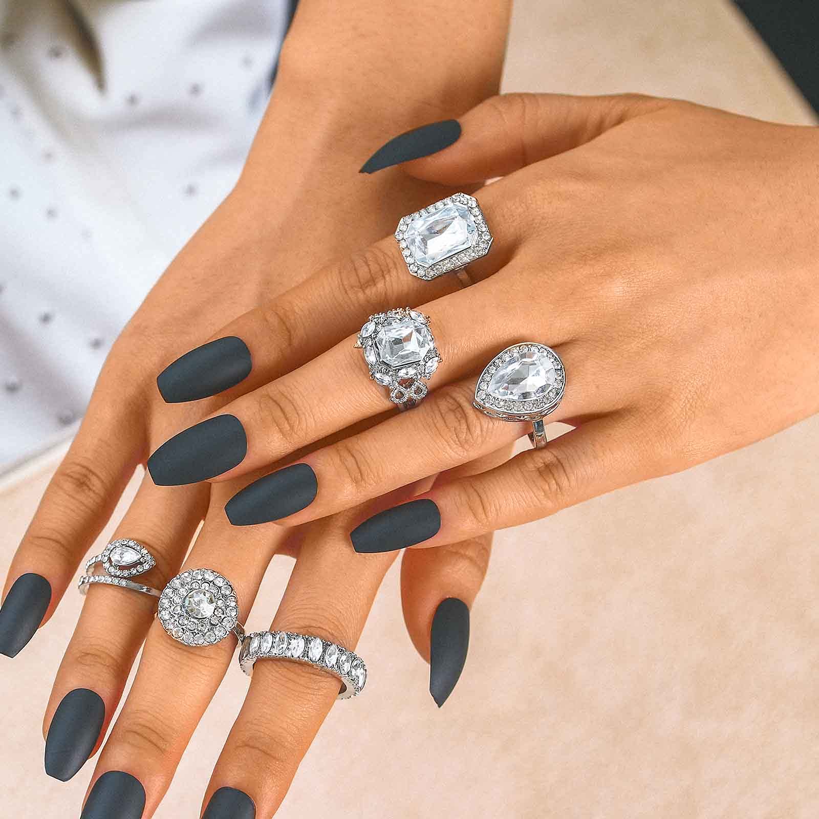 Woeoe Sparkle Rhinestones Knuckle Rings Silver Crystals Stackable Rings Set Multi Size Gemstones Finger Rings Set for Women and Girls（6Pcs)