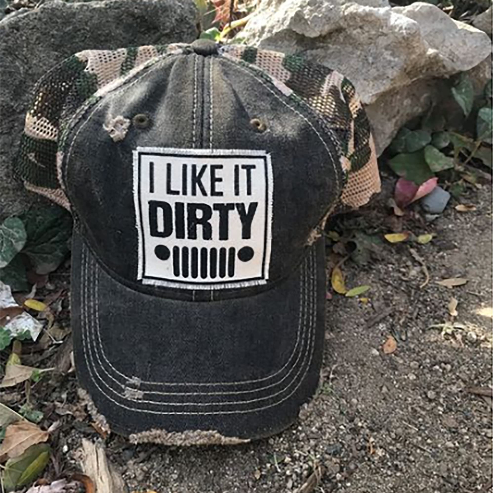 VINTAGE LIFE Distressed Baseball Caps Funny Trucker Hats with Sayings, Unisex (I Like It Dirty (Black camo))