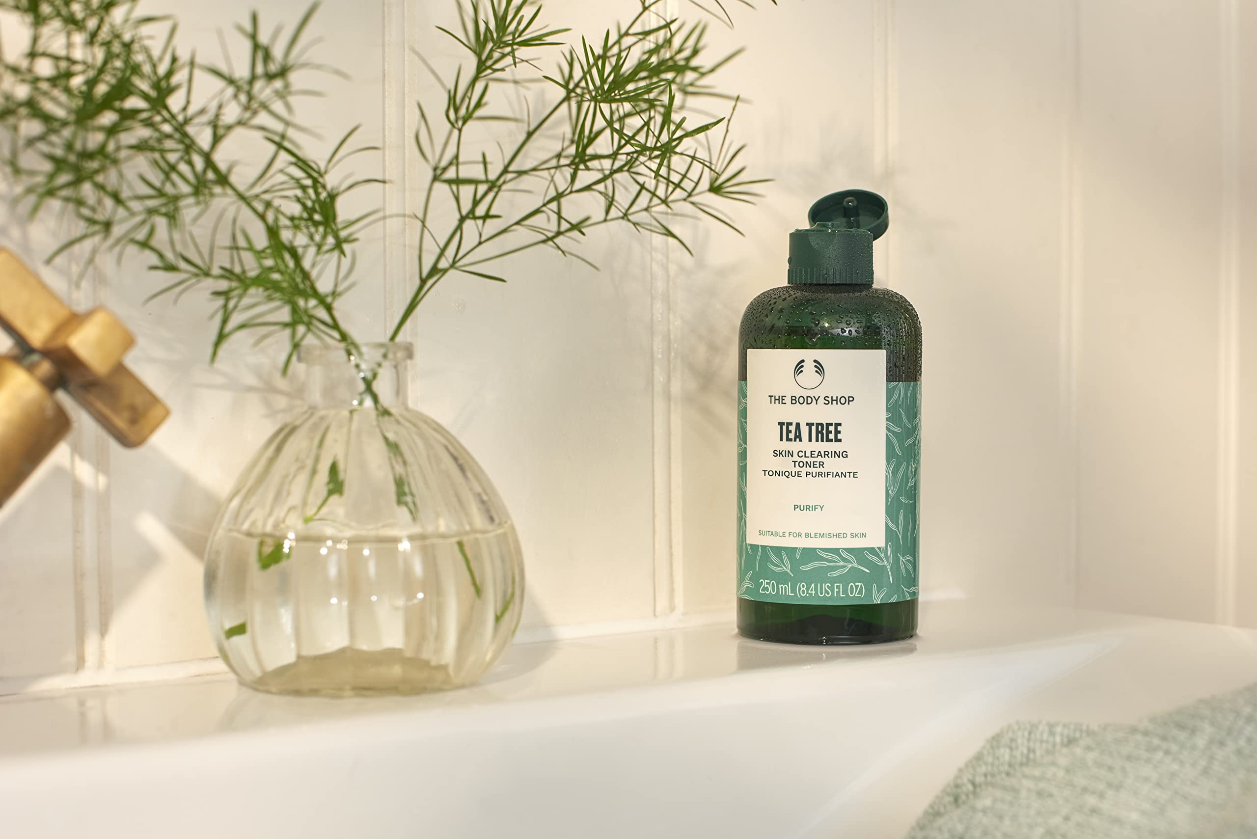 The Body Shop Tea Tree Skin Clearing Mattifying Toner β Purifying Vegan Facial Toner For Oily, Blemished Skin β 8.4 oz