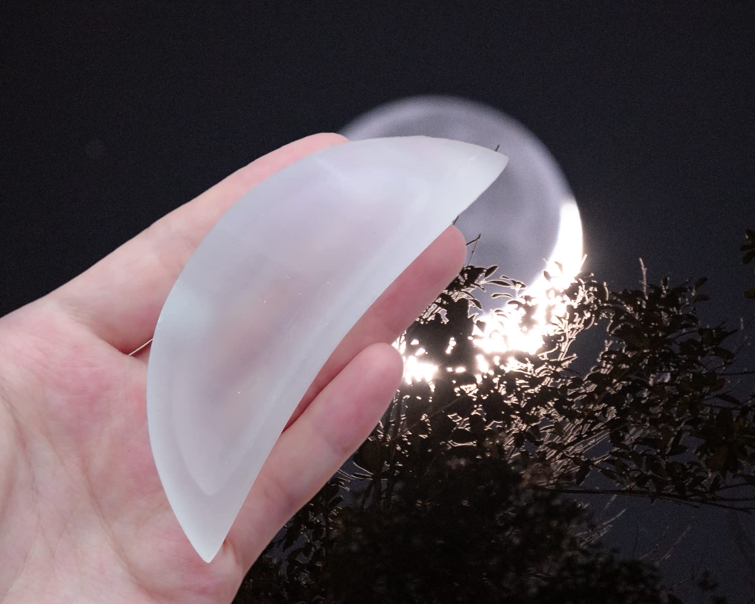 XMHOME Selenite Stones Bowl Crystal Charging Plate Leaf Shaped Small Unique Decorative Dish 1 Pcs