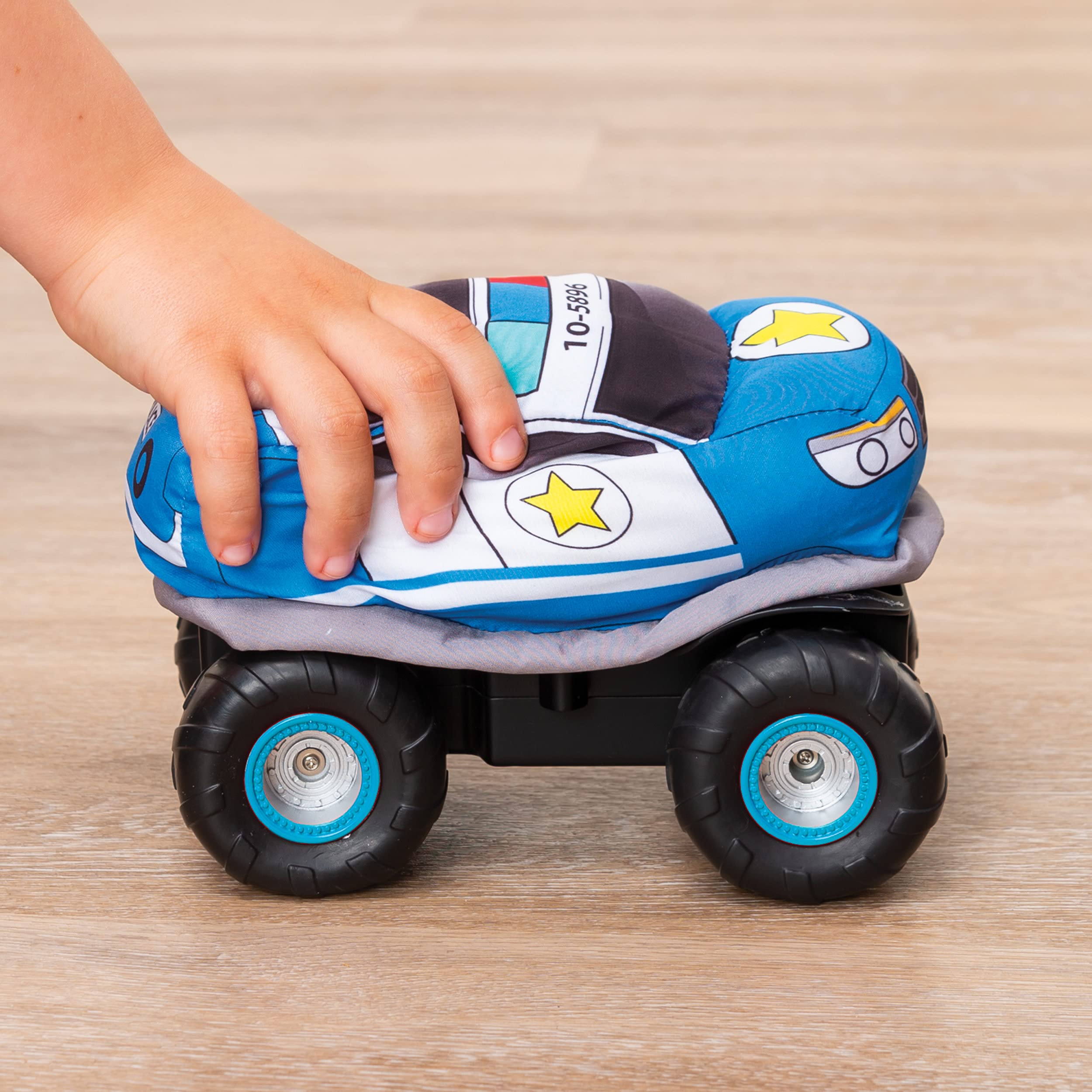 Spin Master Plush Power RC, Remote Control Police Car with Soft Body and 2-Way Steering, for Kids Aged 3 and Up