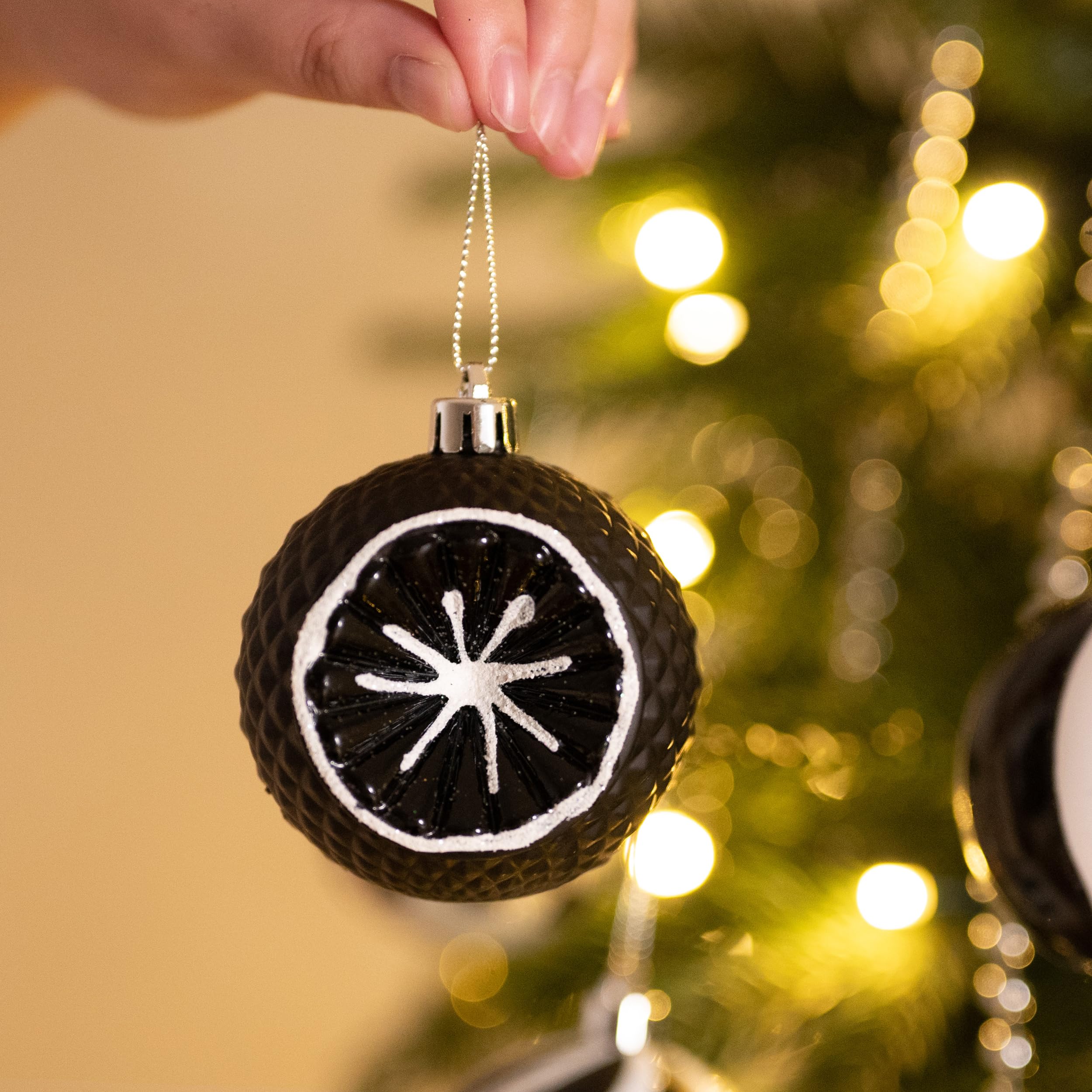 Valery Madelyn Christmas Ball Ornaments, 9ct Black and White Shatterproof Christmas Tree Decorations Set, 2.76 Inches Modern Hanging Ornaments for Xmas Trees Bulk Holiday Decor