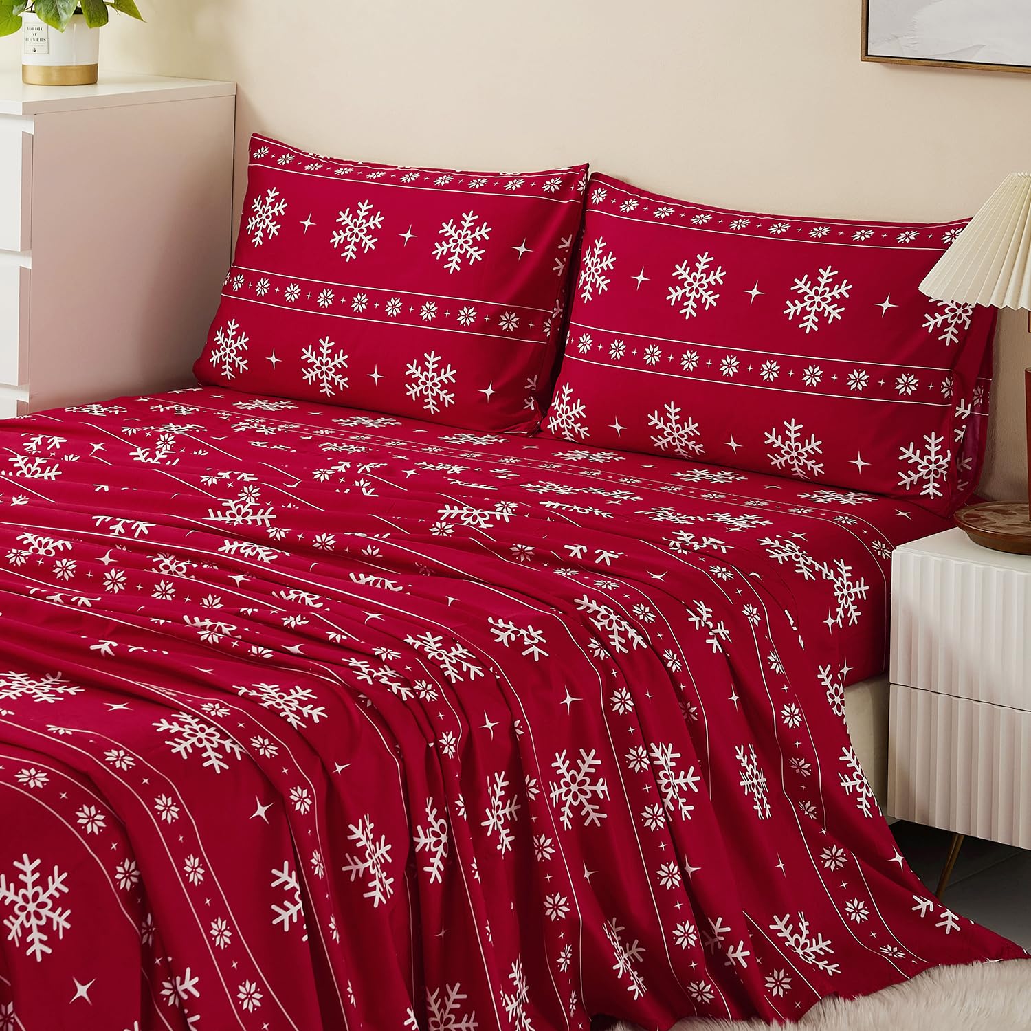 Vaulia Soft Microfiber Sheets, Print Snowflake Pattern Christmas Holidays, 4-Piece Set (1 Fitted Sheet 1 Flat Sheet 2 Pillowcases) Red/White Snowflake, Full Size