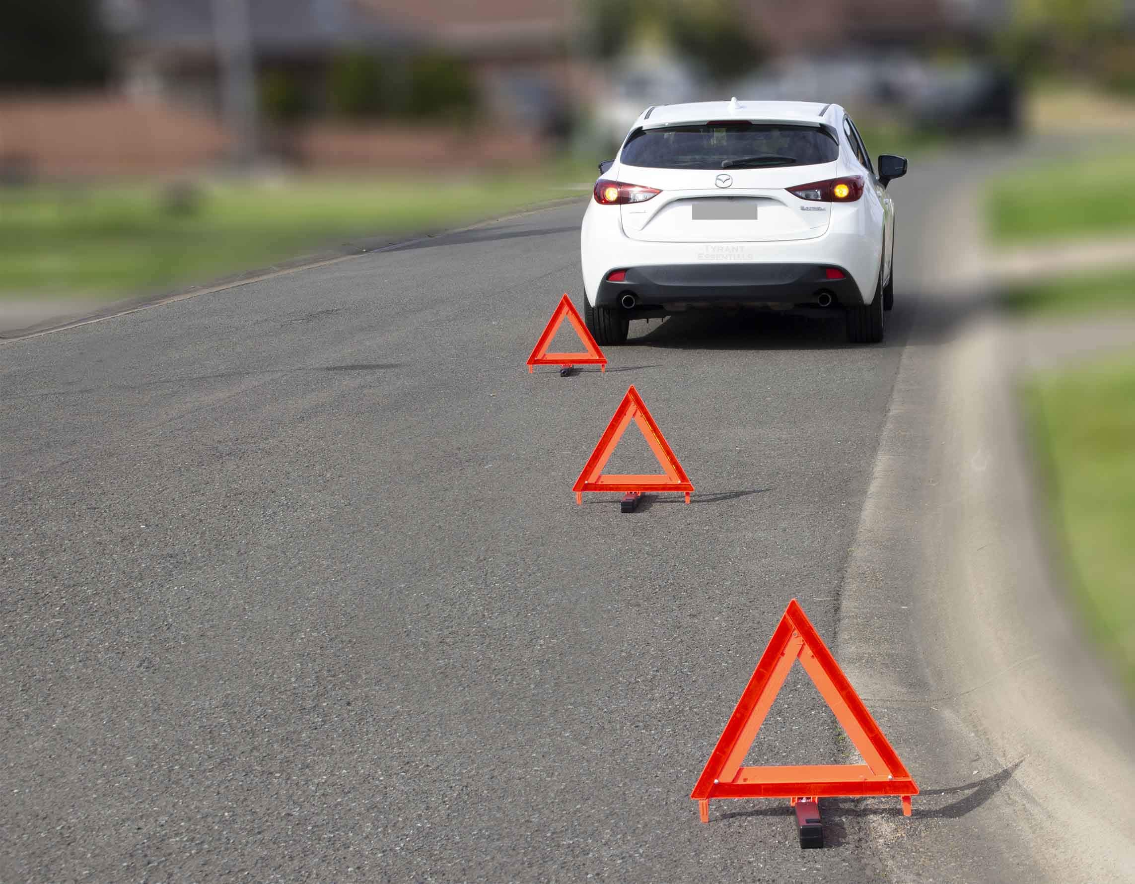 TYRANT Emergency Safety Warning Triangles β Roadside Kit for Car, Truck, RV Vehicles β DOT approved, Highly Reflective, Foldable with Carrying Case, Pack of 3