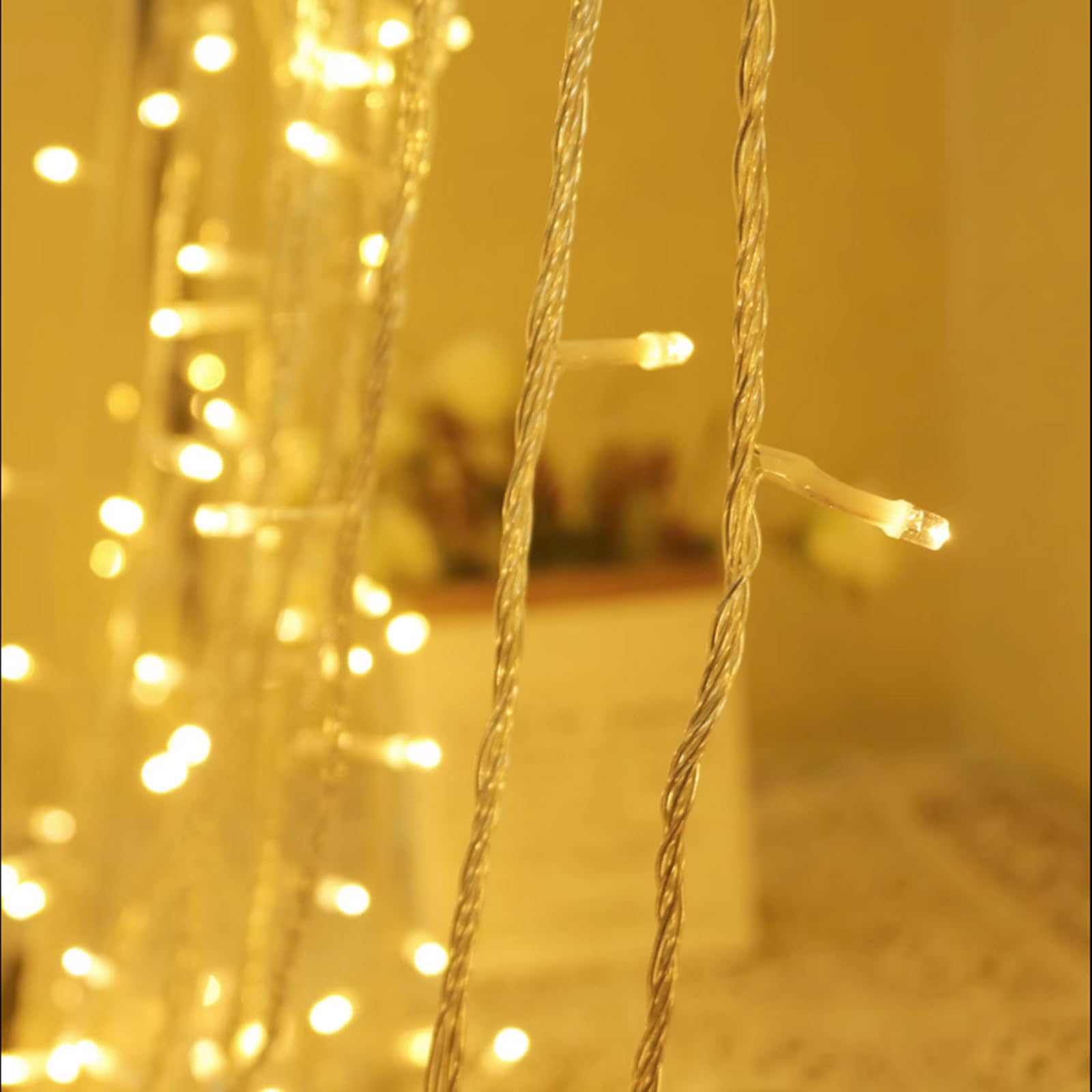 Warm White LED Fairy Lights Battery Operated String Lights Waterproof Silver Copper Wire 7 Ft 20 Led Firefly Starry Moon Lights for DIY Wedding Party Bedroom Patio Halloween Christmas Room Decor