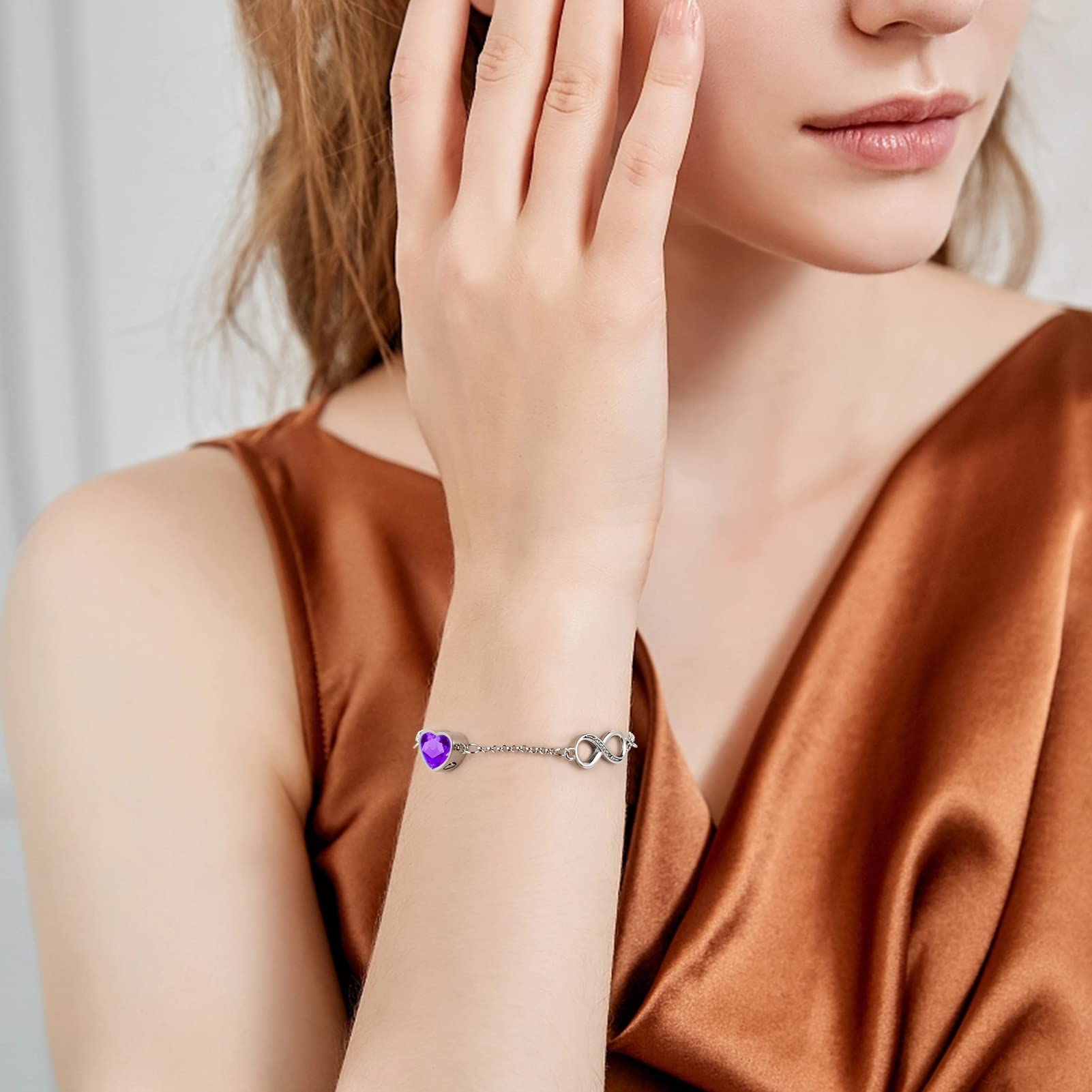XIUDA Urn Bracelet for Ashes Cremation Bracelet for Women Heart Locket for Ashes Infinity Keepsake Bracelet