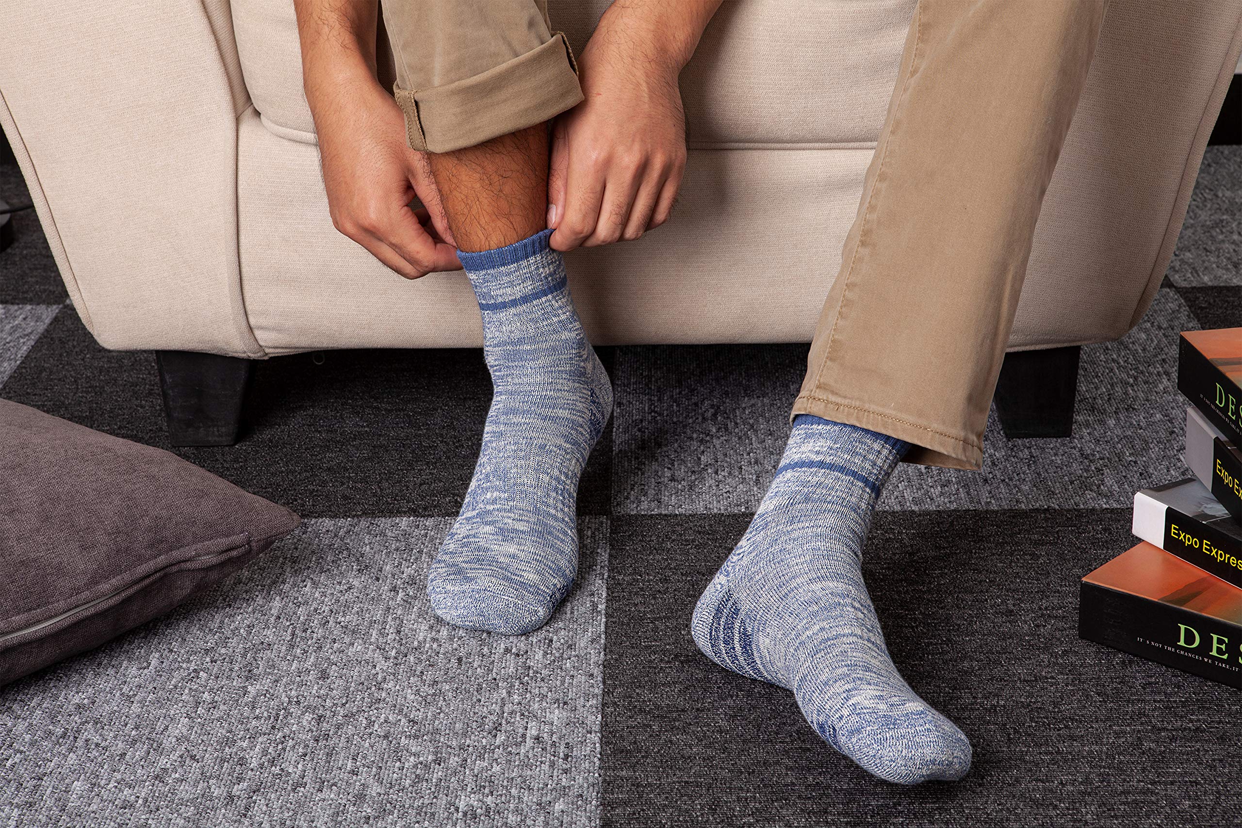 u&i Men's Performance Cushion Cotton Athletic Quarter Crew Socks