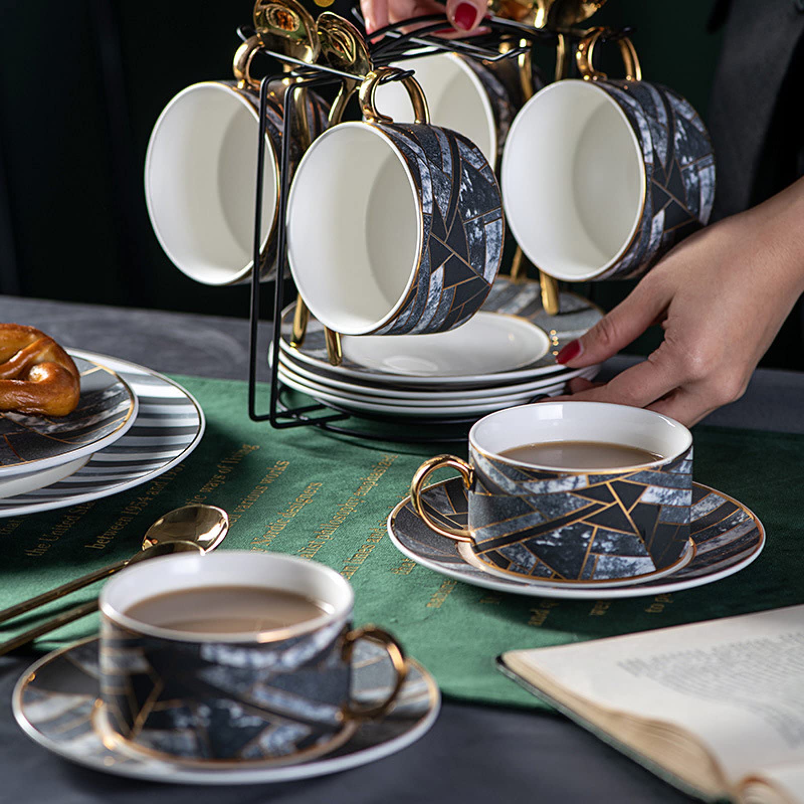 Utility Ceramic Coffee Tea Cups and Saucers Vintage Coffee Mugs Set of 6 Cappuccino Cup Tea Cup and Saucer Gift Sets 200ml Teapots