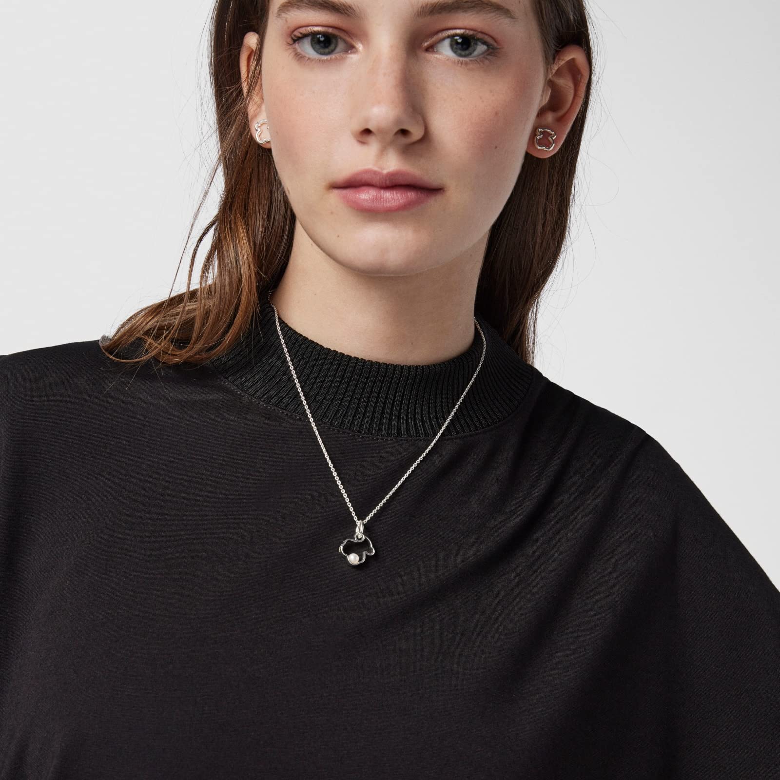 TOUS Silver Silueta Necklace with Pearl