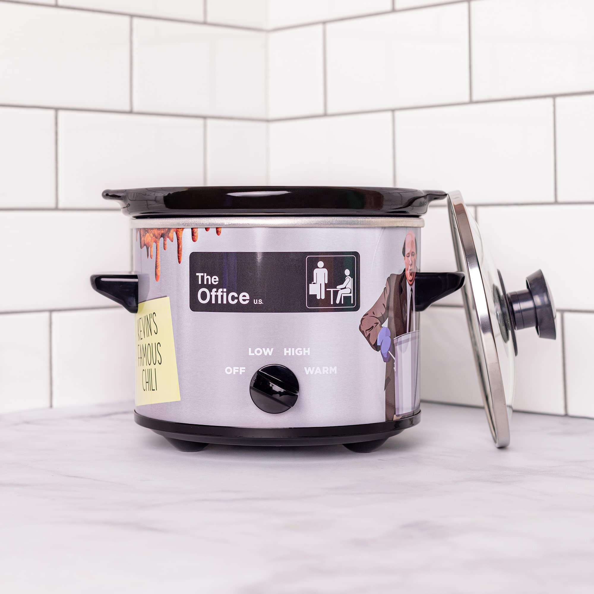 Uncanny Brands The Office 2qt Slow Cooker- Cook Kevin's Famous Chili - Small Appliance