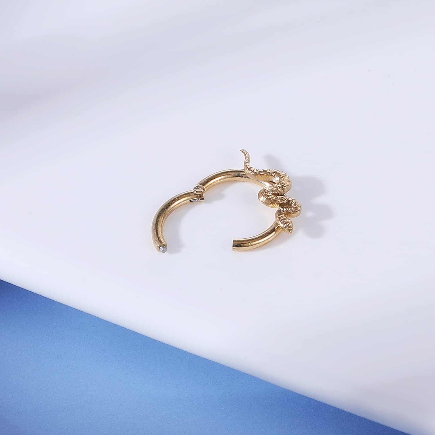ZS CZ Vampire Bat Halloween Septum Clicker Rings, Snake Bee Hinged Segment Rings, Daith Earrings Helix Tragus Cartilage Piercing Jewelry (Bee:8mm)