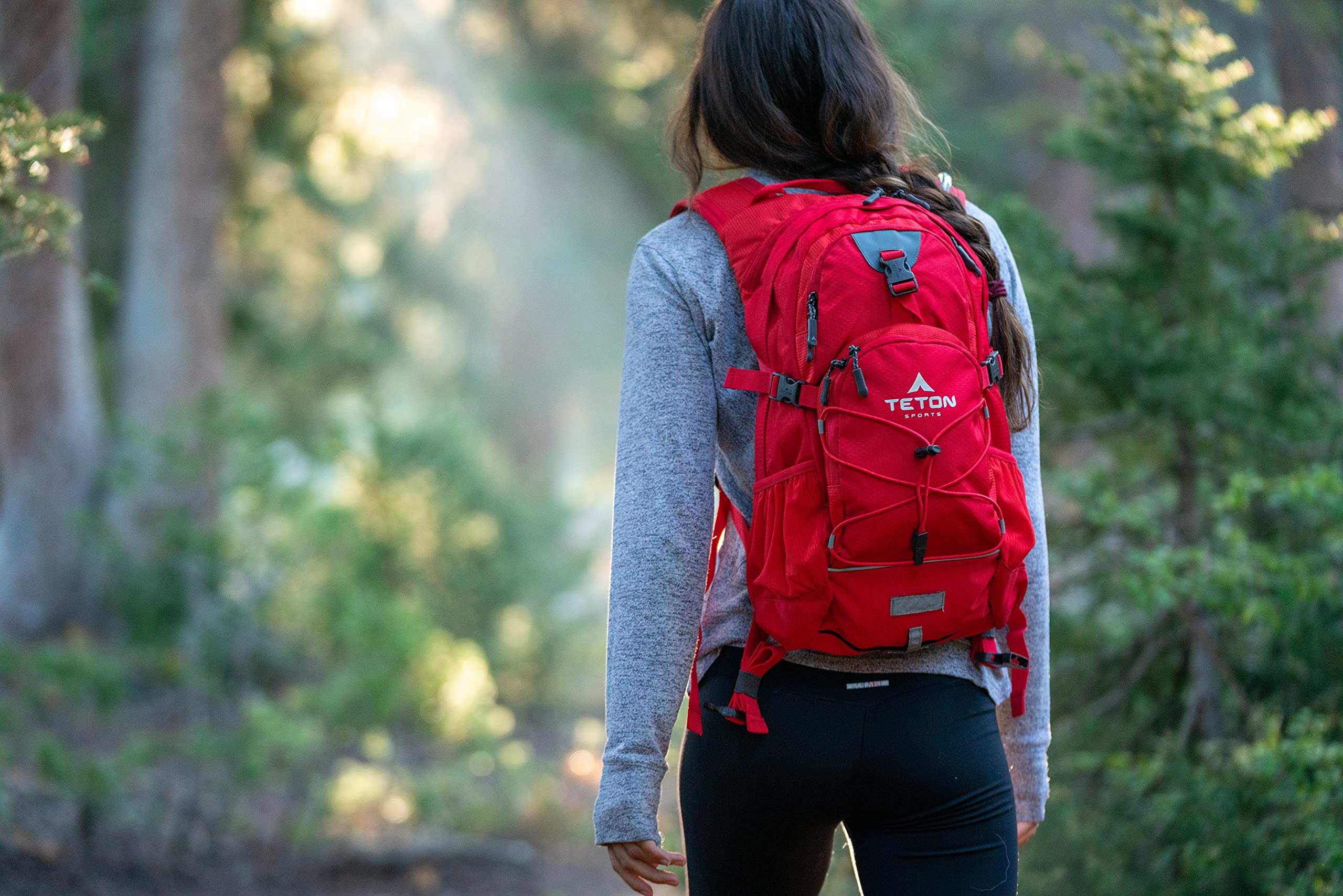 TETON Sports Oasis 18L Hydration Pack with Free 2-Liter water bladder; The perfect backpack for Hiking, Running, Cycling, or Commuting