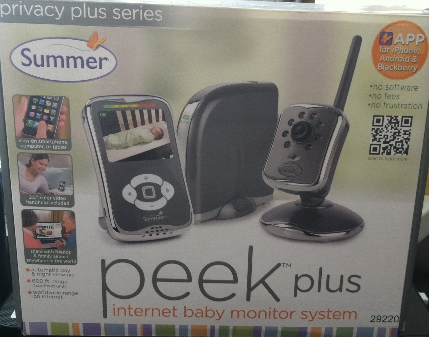 Summer Infant Peek Plus Internet Monitoring System with Night Vision Also Includes Digital Handheld Video Monitor (Newest Model)