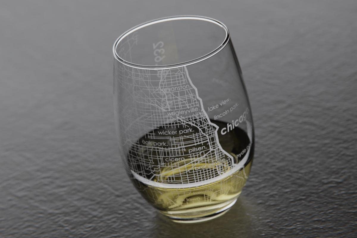 Well Told Engraved Chicago Illinois Map Stemless Wine Glass, Etched Wine Glass (15 oz, Clear) City Map Wine Glass, Custom Wine Glass, Gifts for Wine Lovers