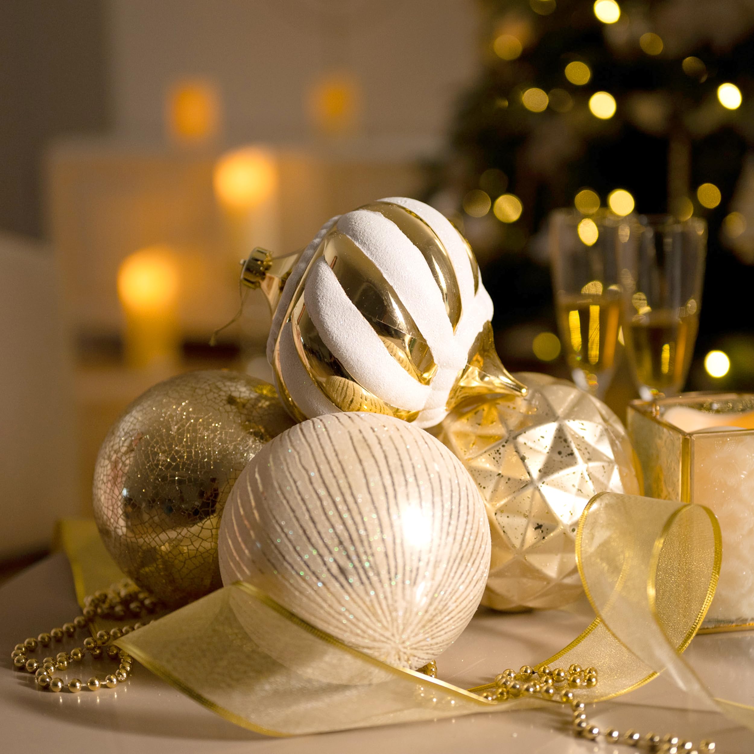 Valery Madelyn Christmas Tree Ornaments Set, 4ct White and Gold Shatterproof Christmas Tree Decorations Bulk, 5.9 Inches Elegant Hanging Ball Ornaments for Xmas Trees Holiday Decor