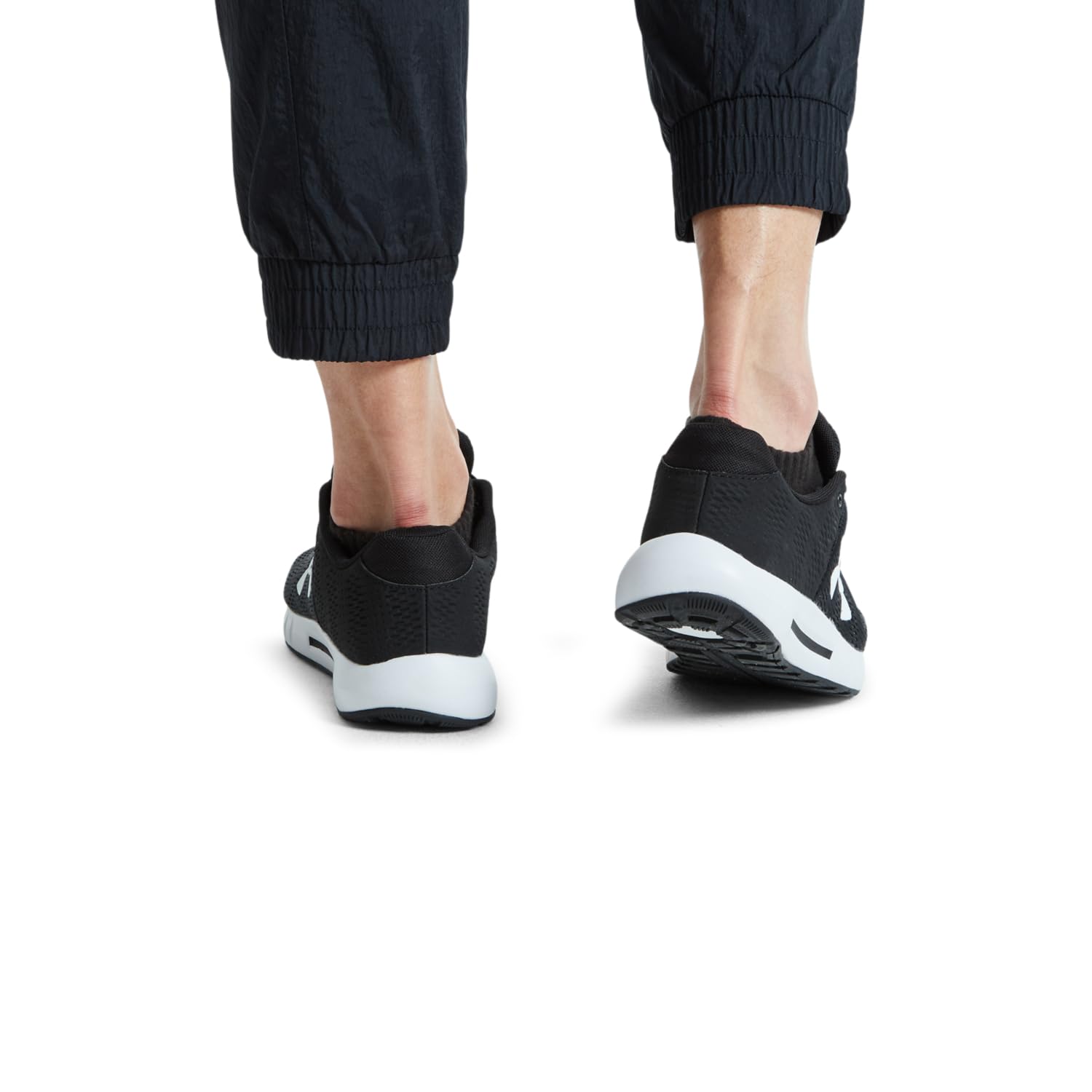 Under Armour Men's Micro G Pursuit BP Athletic Shoe, black//white, 8 M US