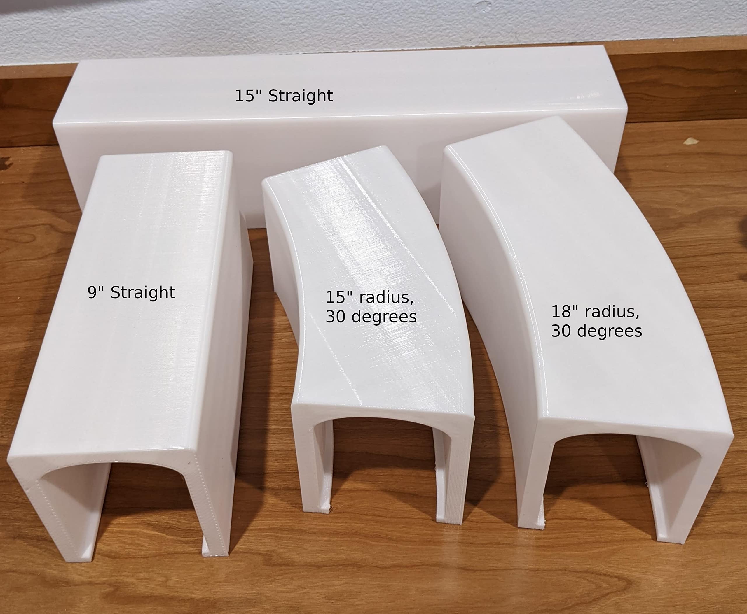 Tunnel for HO Scale Train (9" Straight)
