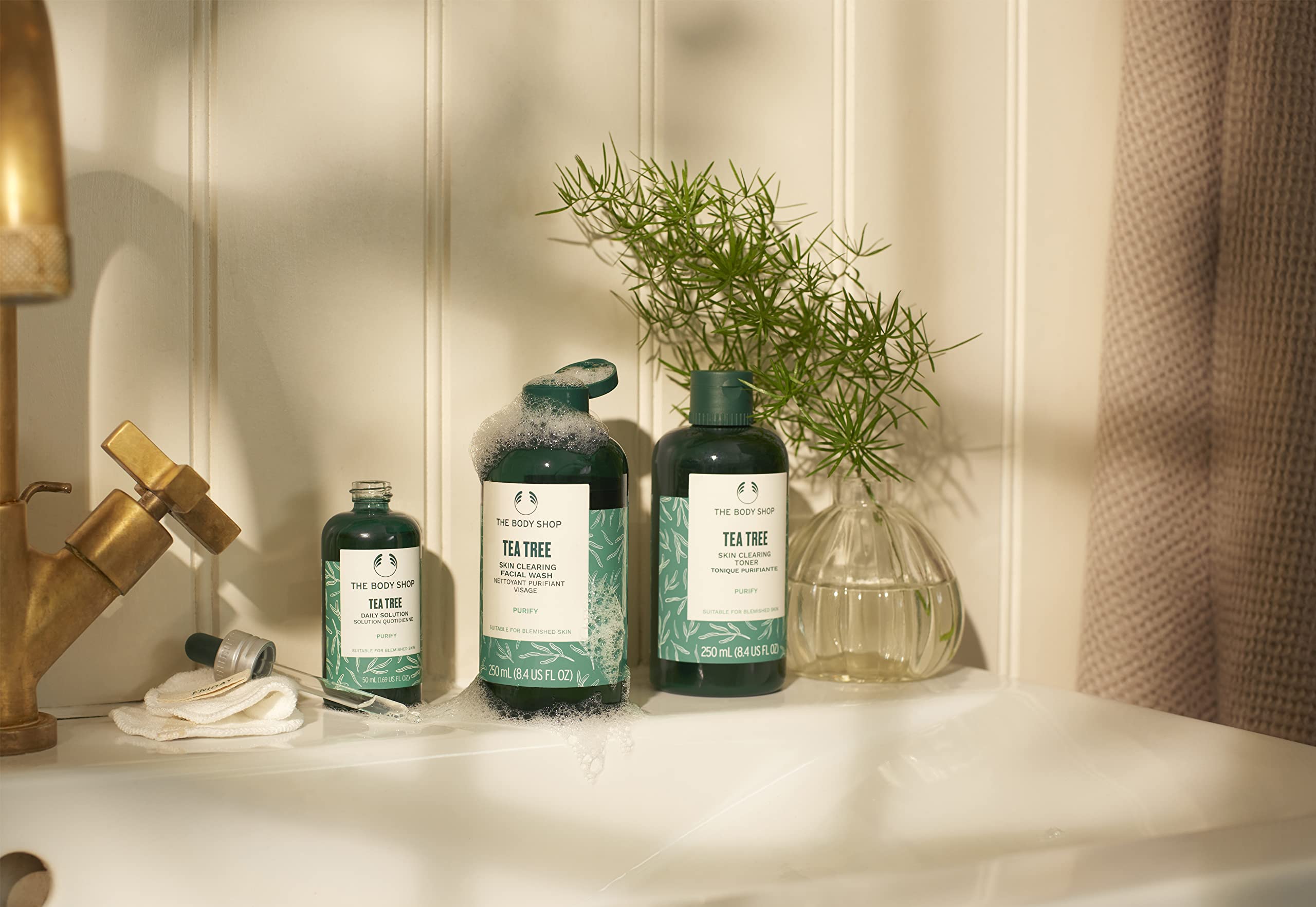 The Body Shop Tea Tree Skin Clearing Mattifying Toner β Purifying Vegan Facial Toner For Oily, Blemished Skin β 8.4 oz
