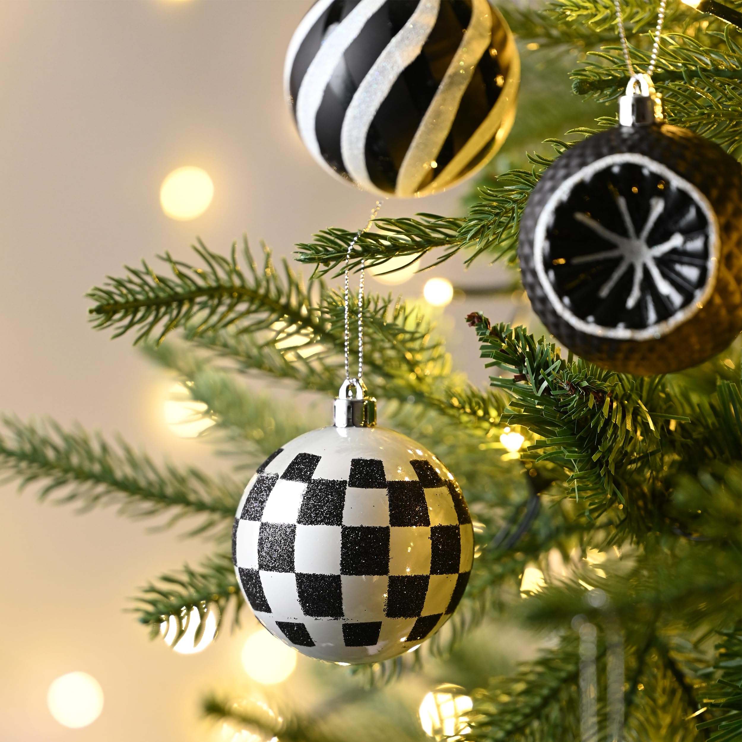Valery Madelyn Christmas Ball Ornaments, 9ct Black and White Shatterproof Christmas Tree Decorations Set, 2.76 Inches Modern Hanging Ornaments for Xmas Trees Bulk Holiday Decor