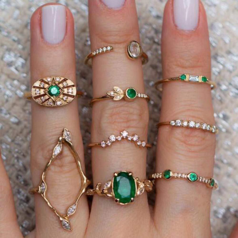 YERTTER Men 9 pcs Vintage Gold Ring Set Green Gem Rings Set Craved Rings Set Joint Knuckle Ring Set Finger Rings Stackable Retro Mid Rings for Women and