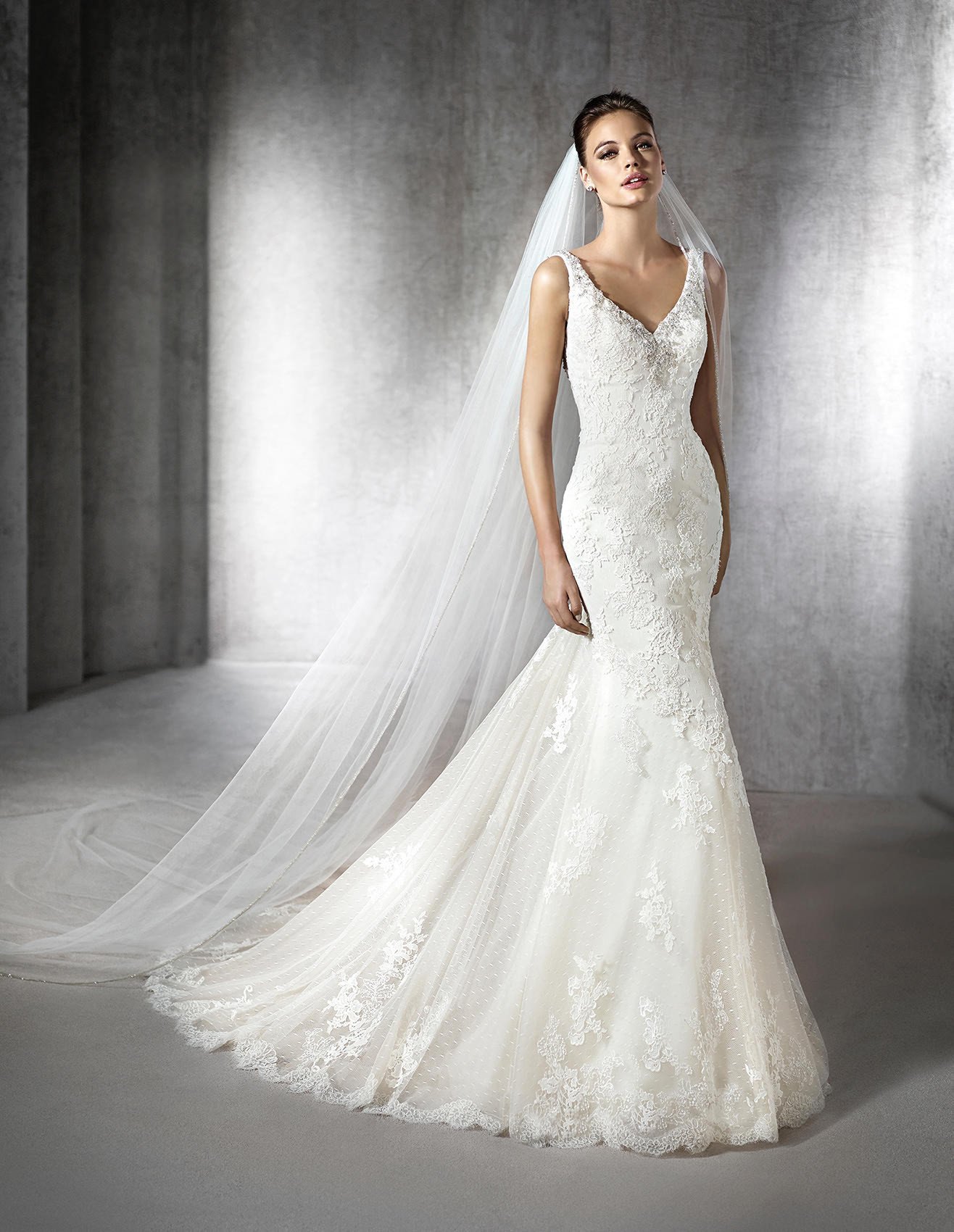 Top-Sexy Diamond White 2 Tiers 36"Fingertip Length Bling Diamonds Lined Wedding Bridal Veil 07