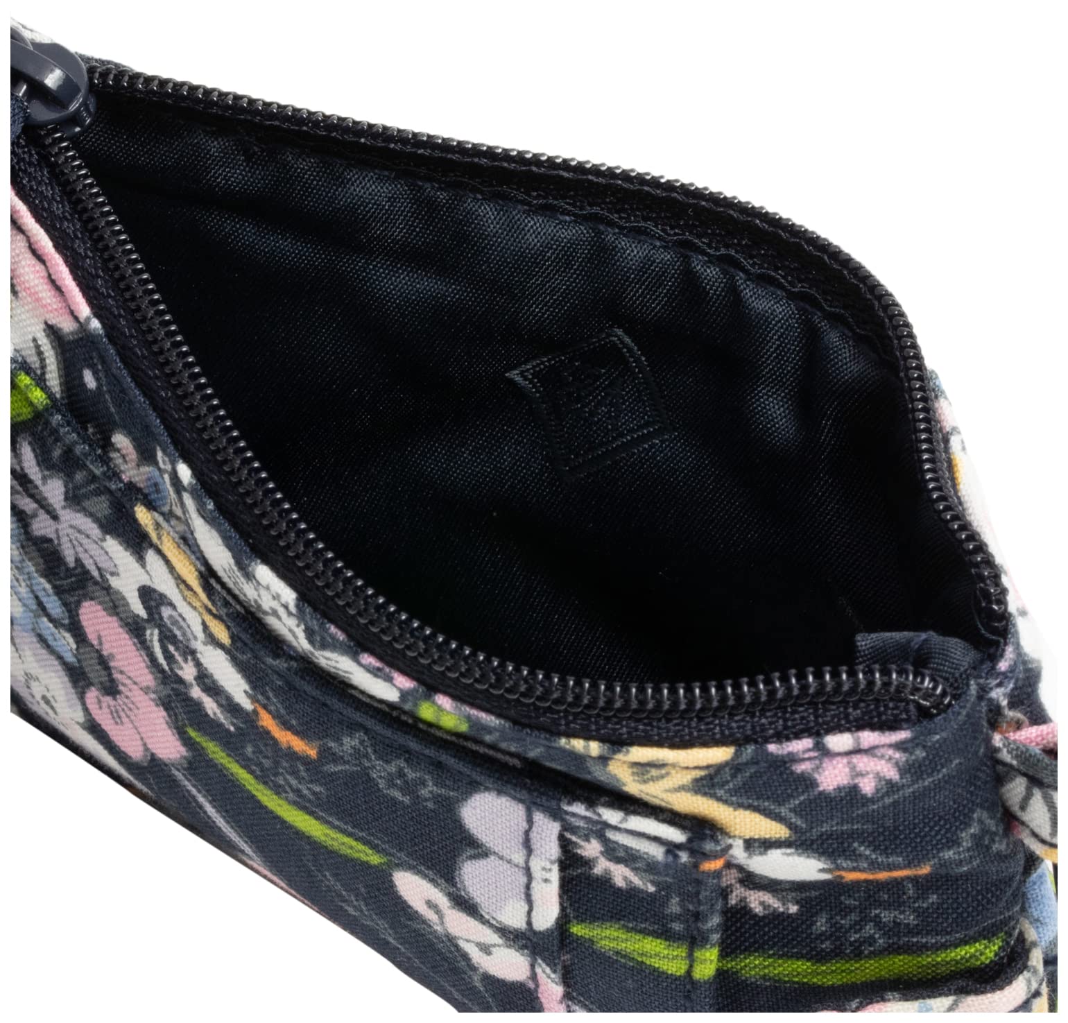 Vera Bradley Women's Cotton Deluxe Zip ID Case Wallet With RFID Protection, Prairie Paisley - Recycled Cotton, One Size