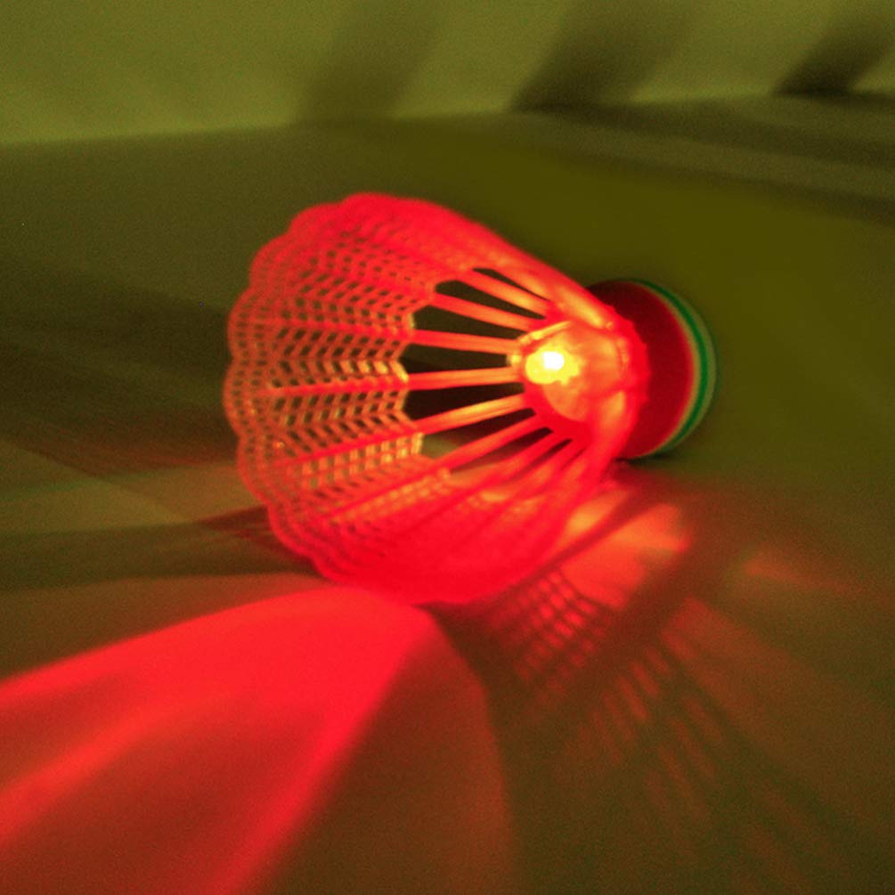 VOSAREA 4pcs LED Lighting Nylon Badminton Shuttlecocks Practical Sports Supplies Exercise Accessories for Indoor Outdoor Playing (2PCS Blue, 2PCS Pink)