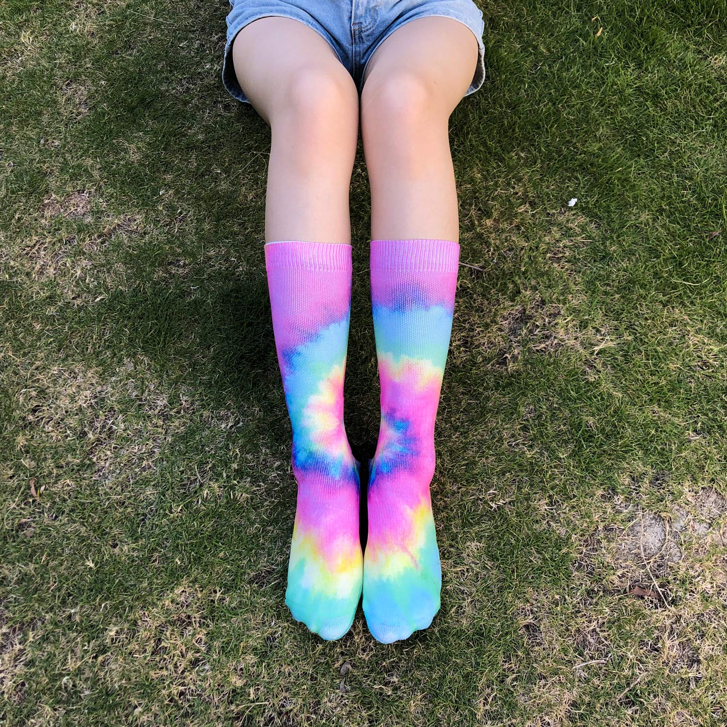 ULQUIEOR Women's Spiral Tie Dye Cotton Moisture Wicking Extra Heavy Cushion Novelty Sport/Hiking/Working Crew Socks