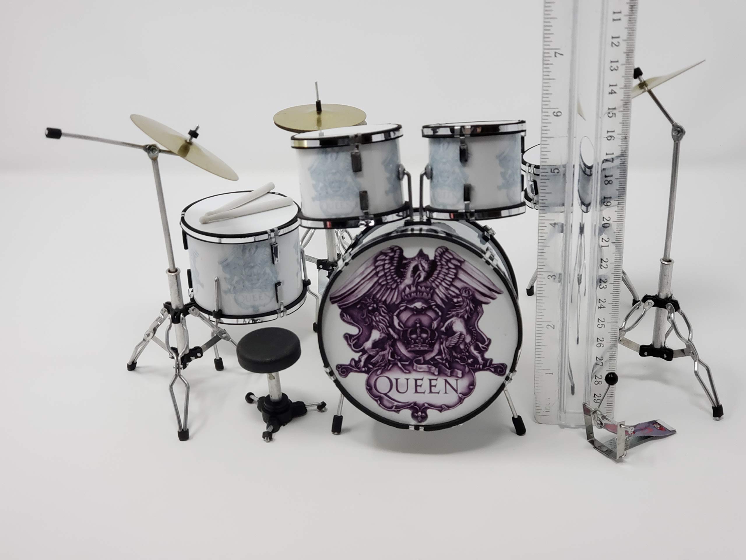 Roger Taylor QUEEN miniature drum set. Excellent details. Mini drum