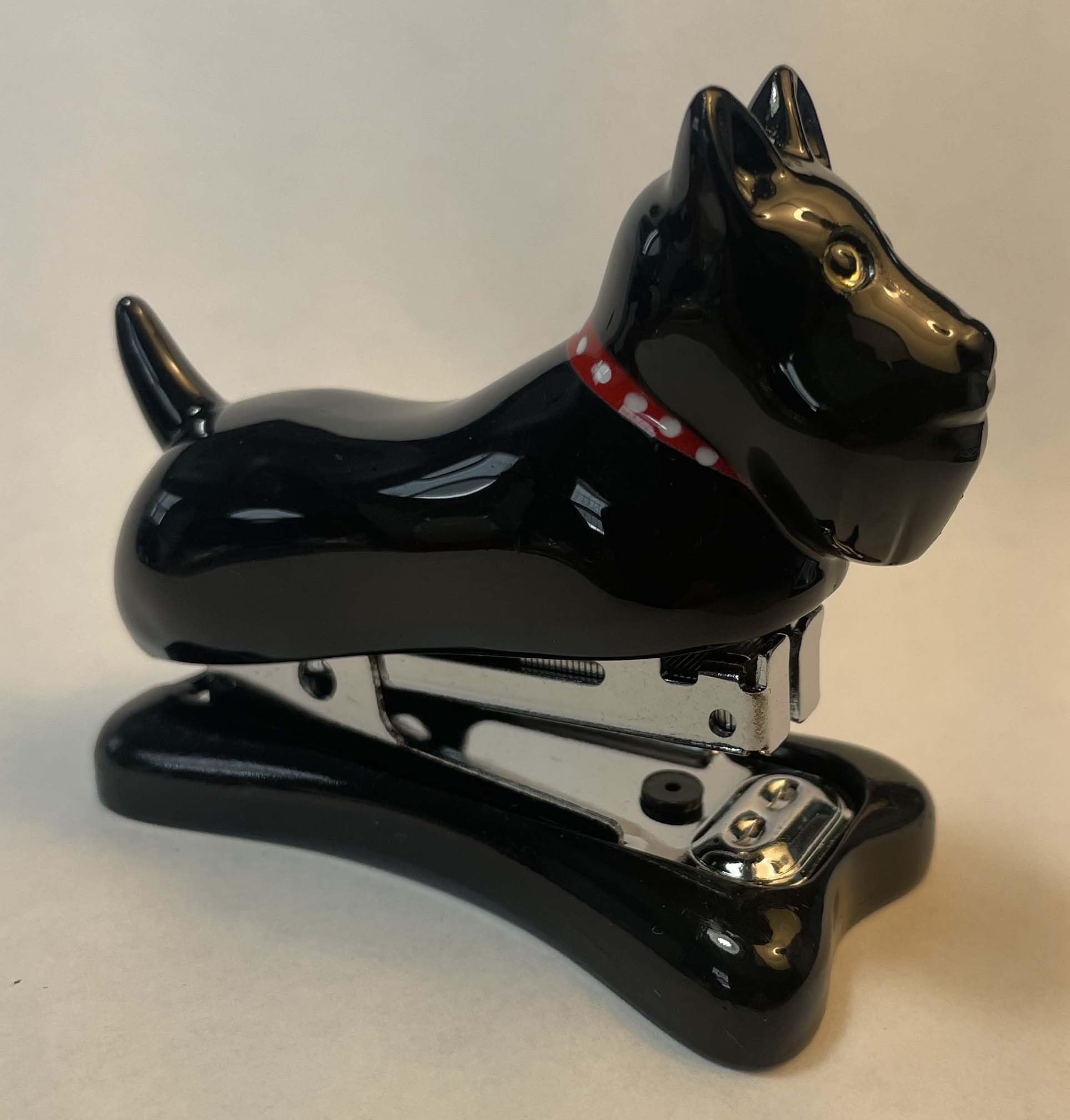Small Dog Stapler Blk