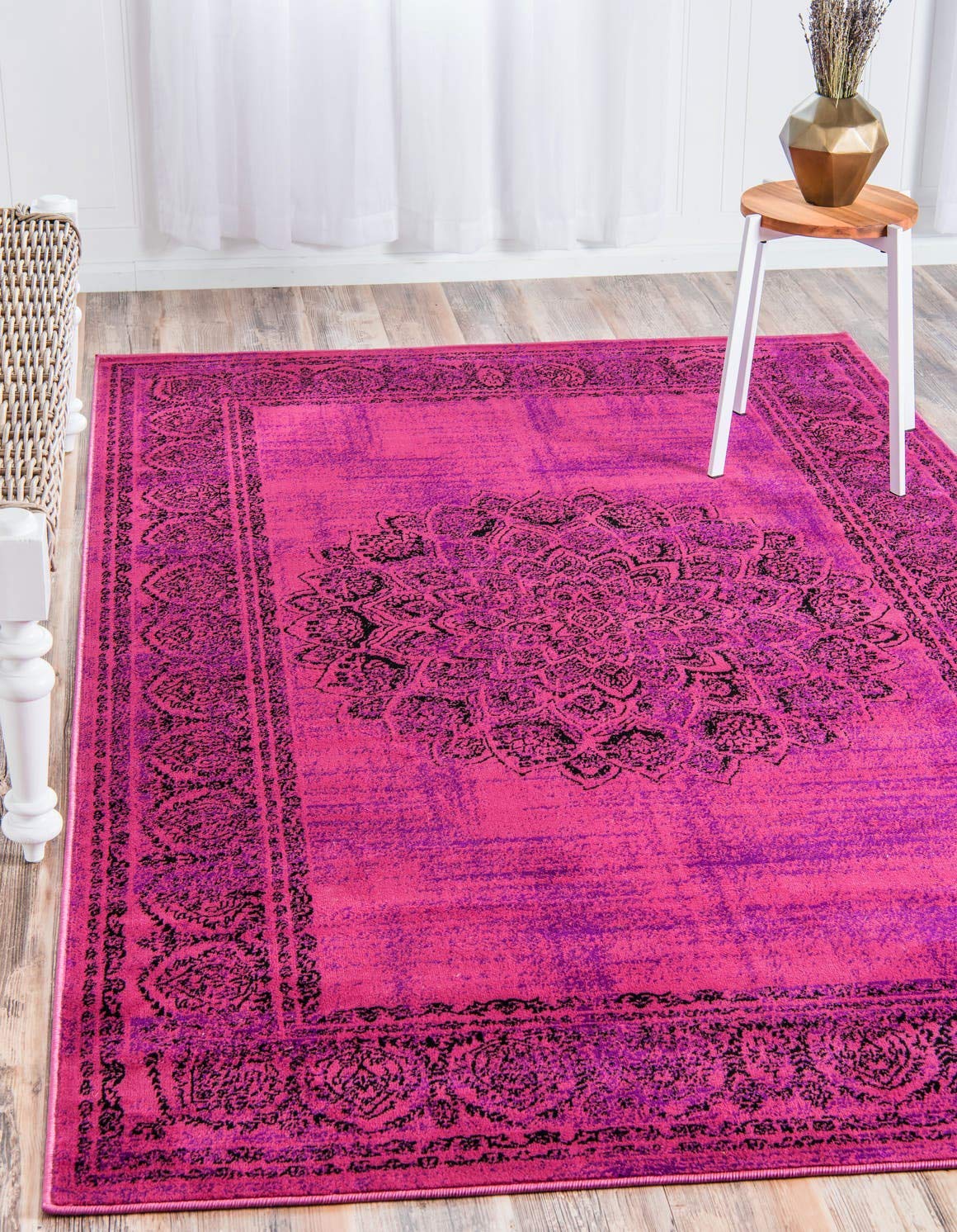 Unique Loom Imperial Collection, Medallion, Border, Distressed, Vintage, Bright Colors Area Rug, 8 ft x 11 ft 6 in, Fuchsia/Black