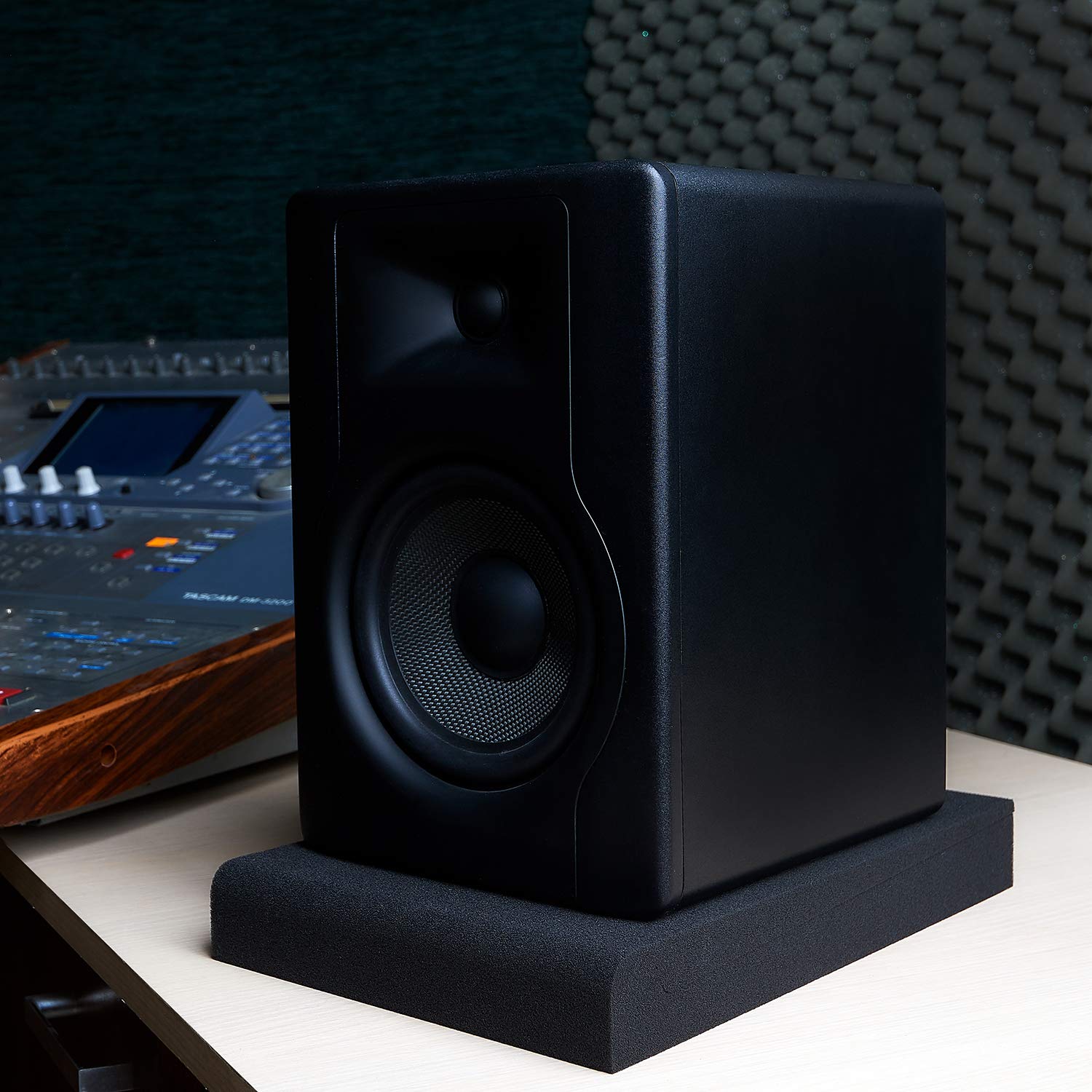 Sound Addicted - Studio Monitor Isolation Pads for 5 Inch Monitors, Pair of Two High Density Acoustic Foam which Fits most Speaker Stands | SMPad 5
