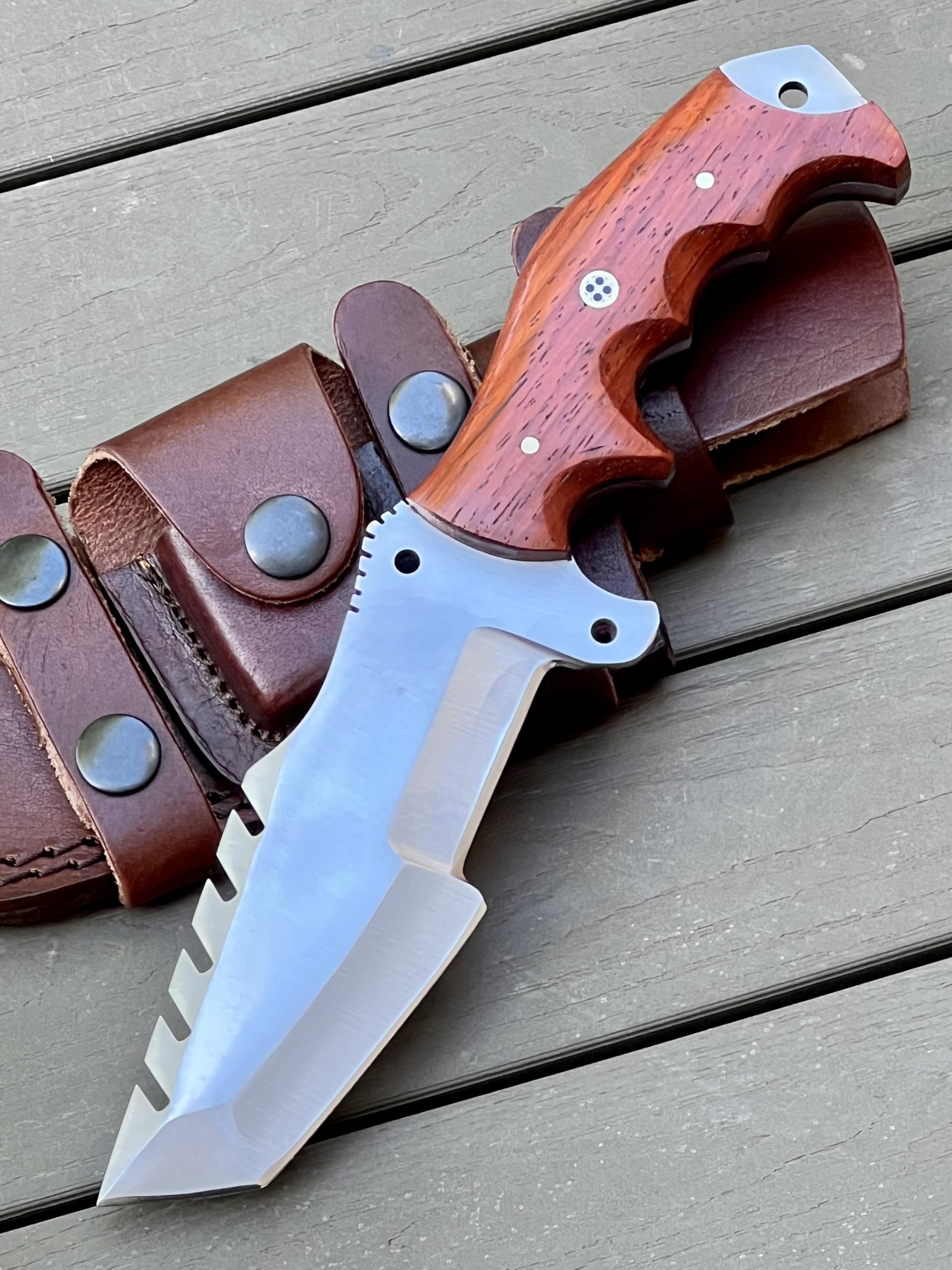 TR-1168 Custom Handmade Damascus Steel 10 Inches Tracker Knife - Perfect Grip walnut wood Handle (TR-2150)
