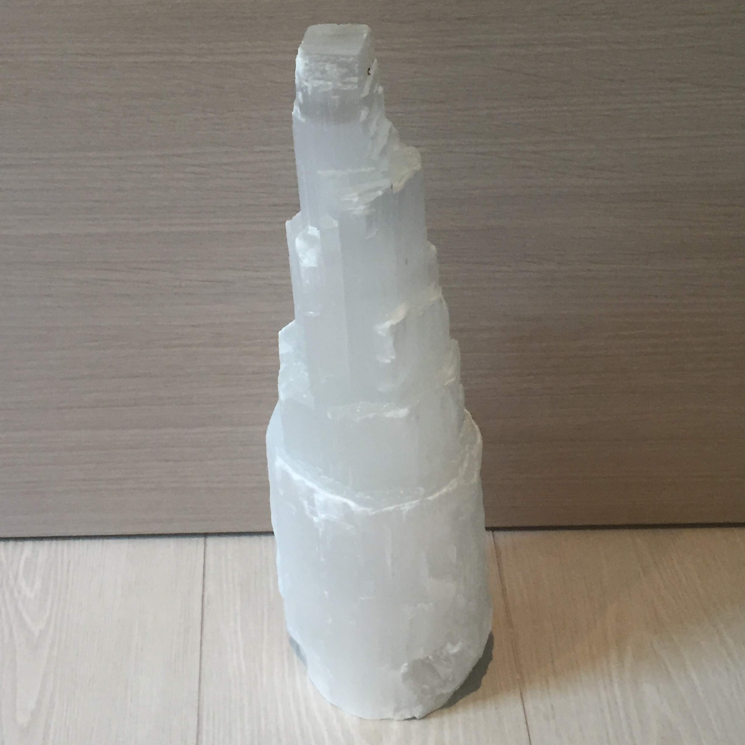Selenite Skyscraper by CuartoAstral (Medium) Healing Stone Activated by Reconnective Energies - Cleansed by Exposure to Healing Frequencies - Harmonizer - Protection - Peace - LED Bulb and White Cord