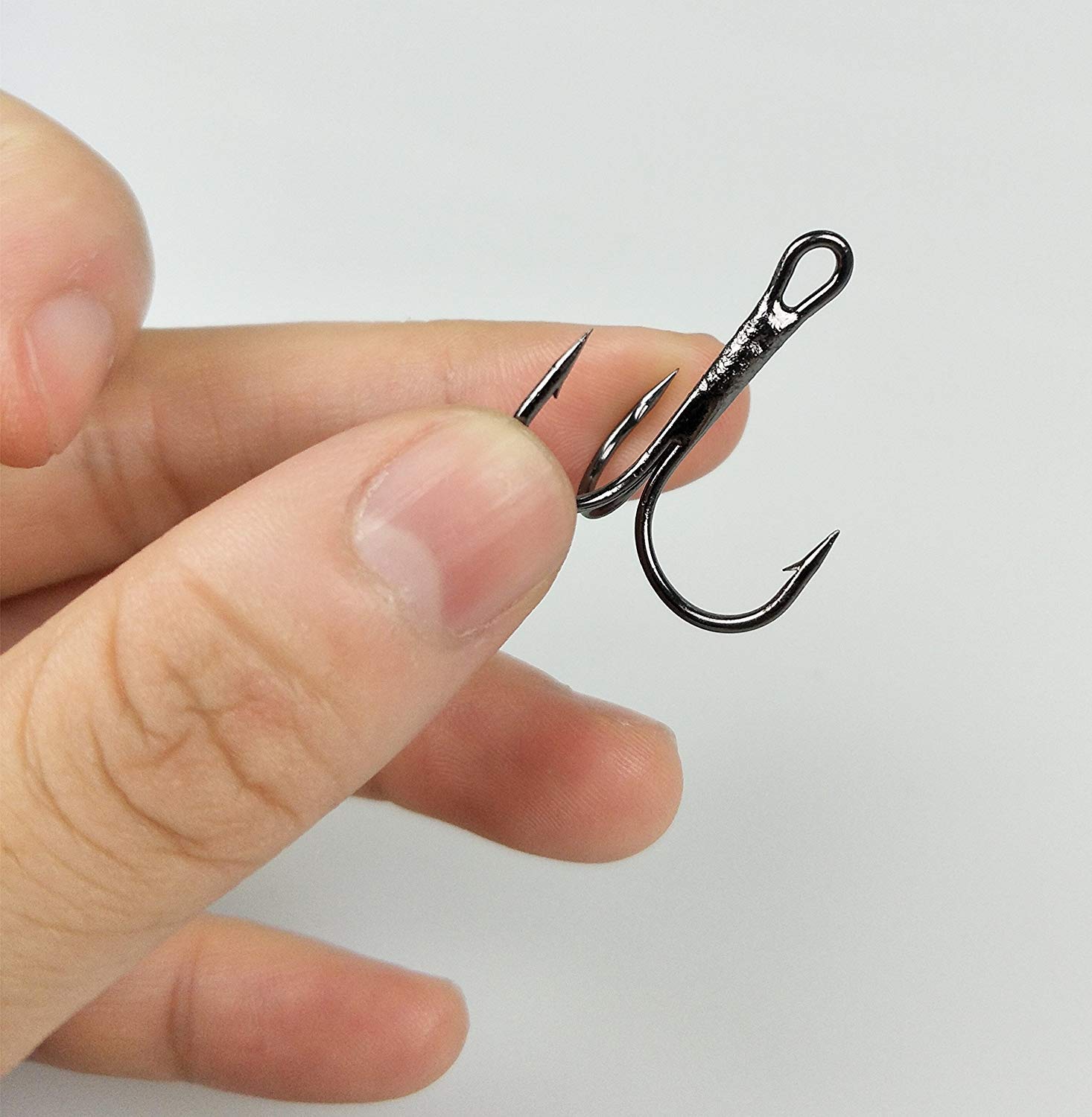 The Fisherman 100 pcs Classic Treble Fishing Hooks Strong Sharp Round Bend Hooks in Bulk (# 4)