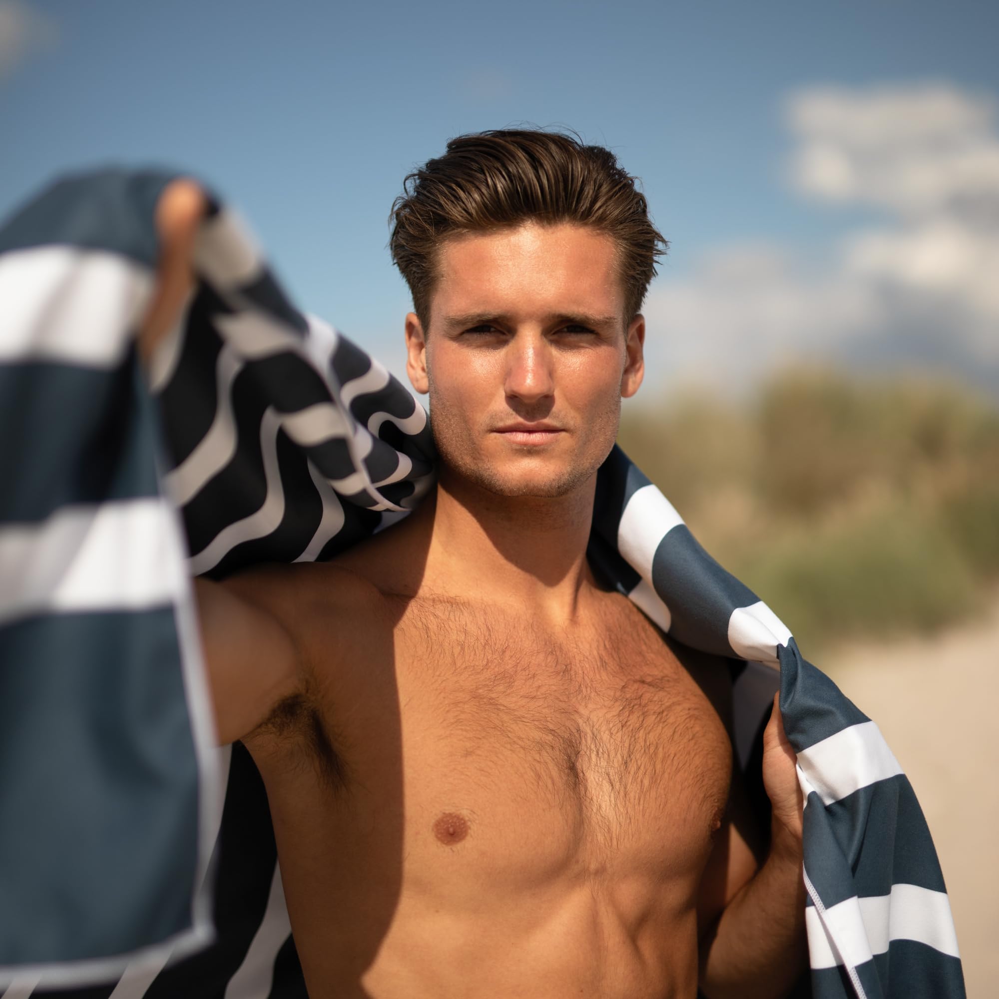 SummerSand Microfiber Beach Towel Extra Large (79 x 39.5 in) - Quick Dry, Sand Free - Compact and Lightweight for Travel - Recycled Materials - Travel Bag Incl - Oversized Pool Towel β Deep Blue