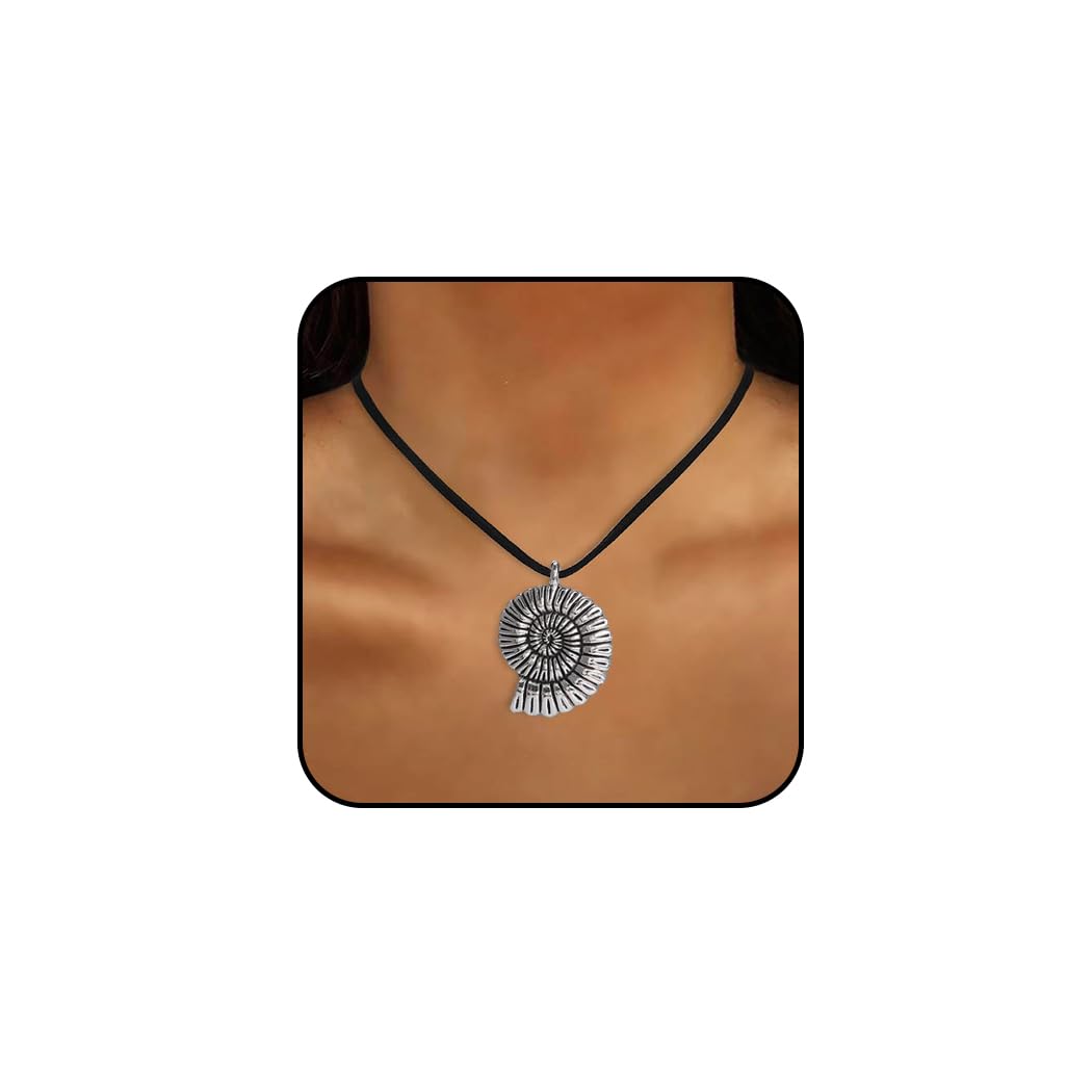 Tgirls Boho Conch Shell Necklace Chain Seashell Pendant Necklace Vintage Leather Suede Choker Necklaces for Women (Silver)