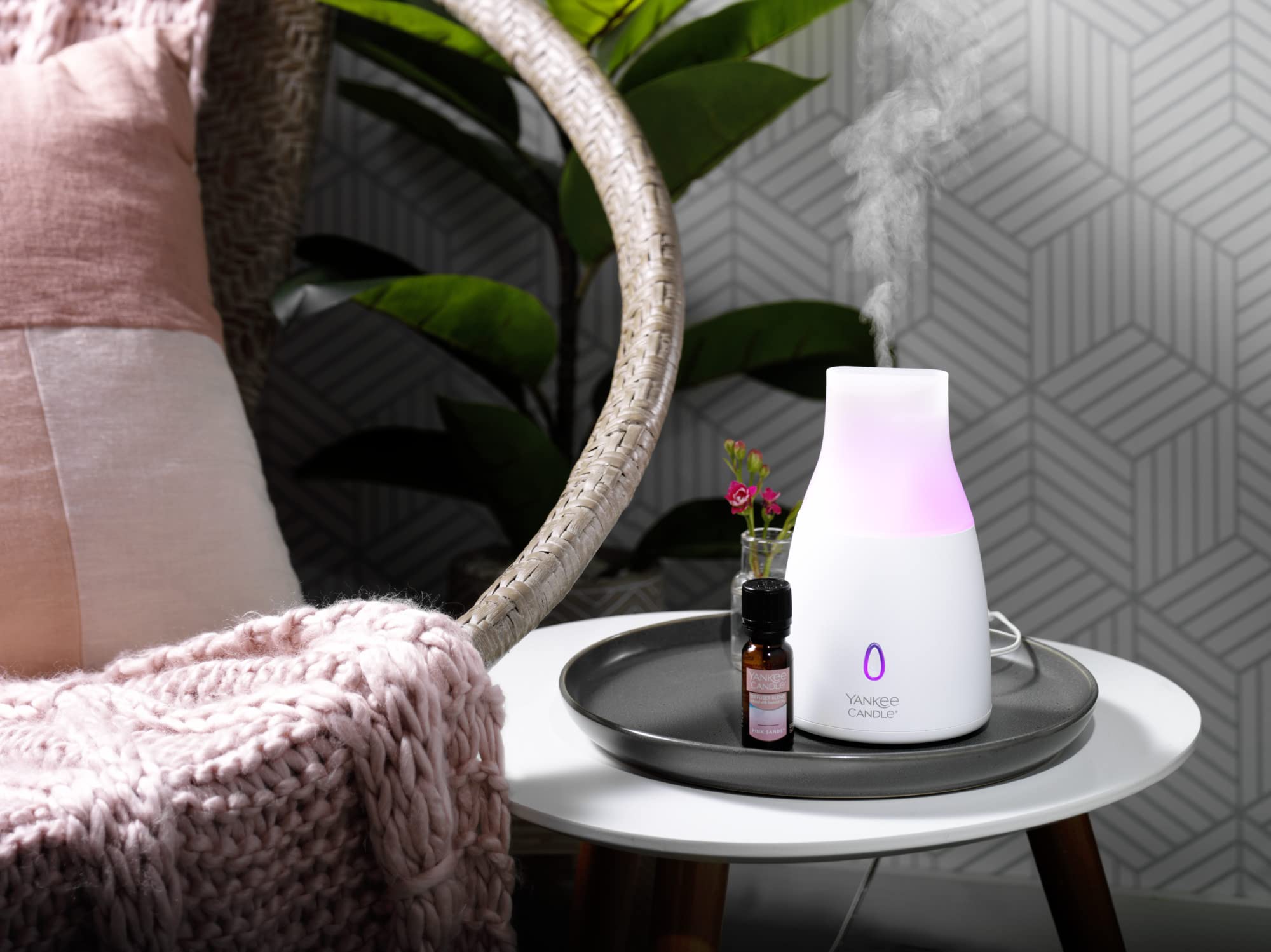 Yankee Candle Ultrasonic Essential Oil Diffuser with 10 Color Lights, for Aroma Therapy, Up to 4 Hours of Continuous Mist