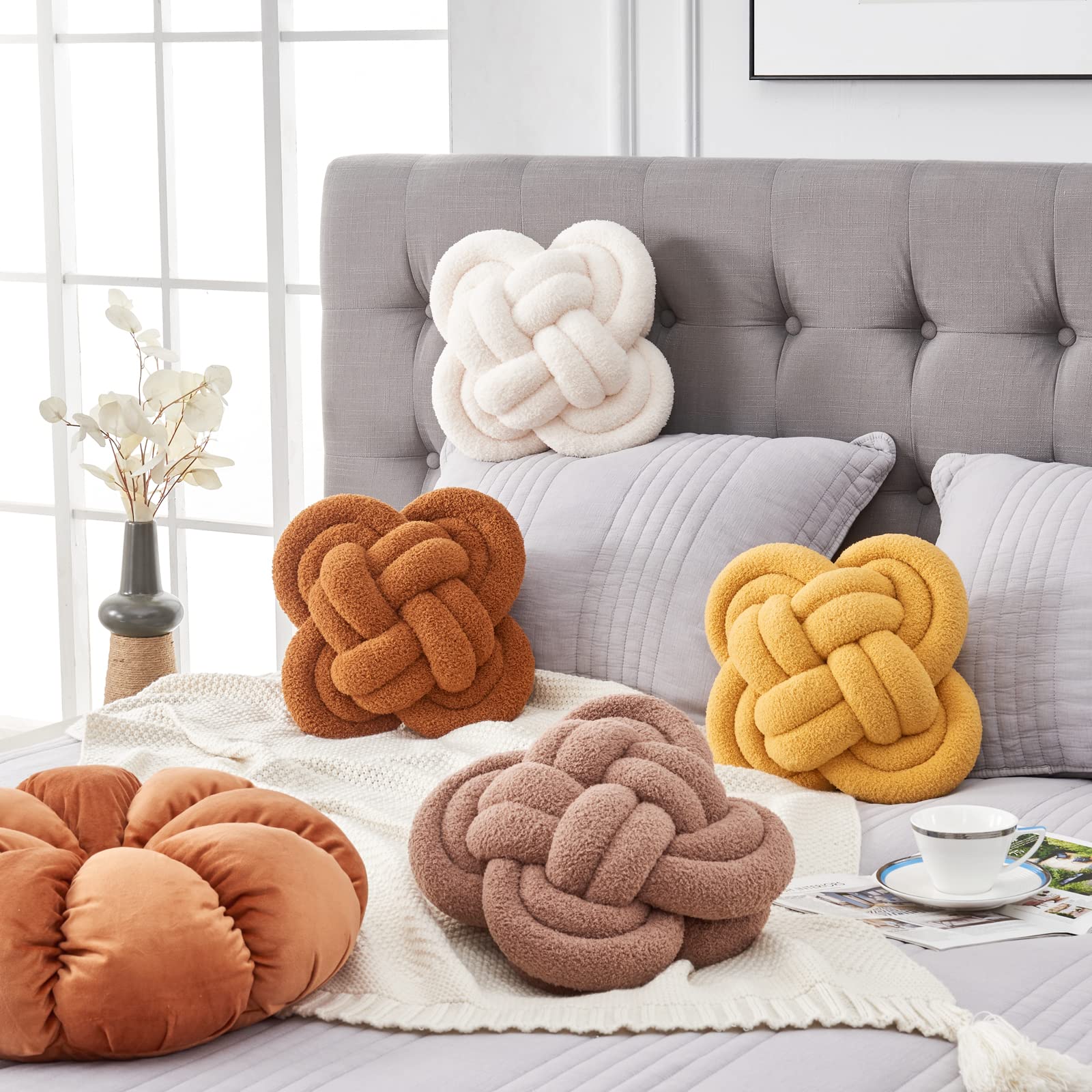 Xiashrk Knot Pillow Ball, 12" Soft Decorative Throw Pillows for Couch Bed, Ivory White Knotted Plush Throw Pillow Handmade Square Cushion Home Couch Decor Pillows for Living room