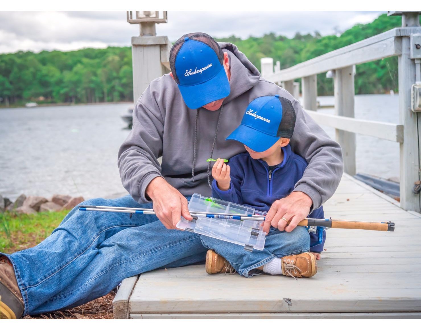Shakespeare Catch More Fish Inshore Spinning Fishing Combo, includes Fishing Rod & Reel, Berkley Fishing Baits, Live Bait Tackle, Pre-Spooled with 10lb Stren Line