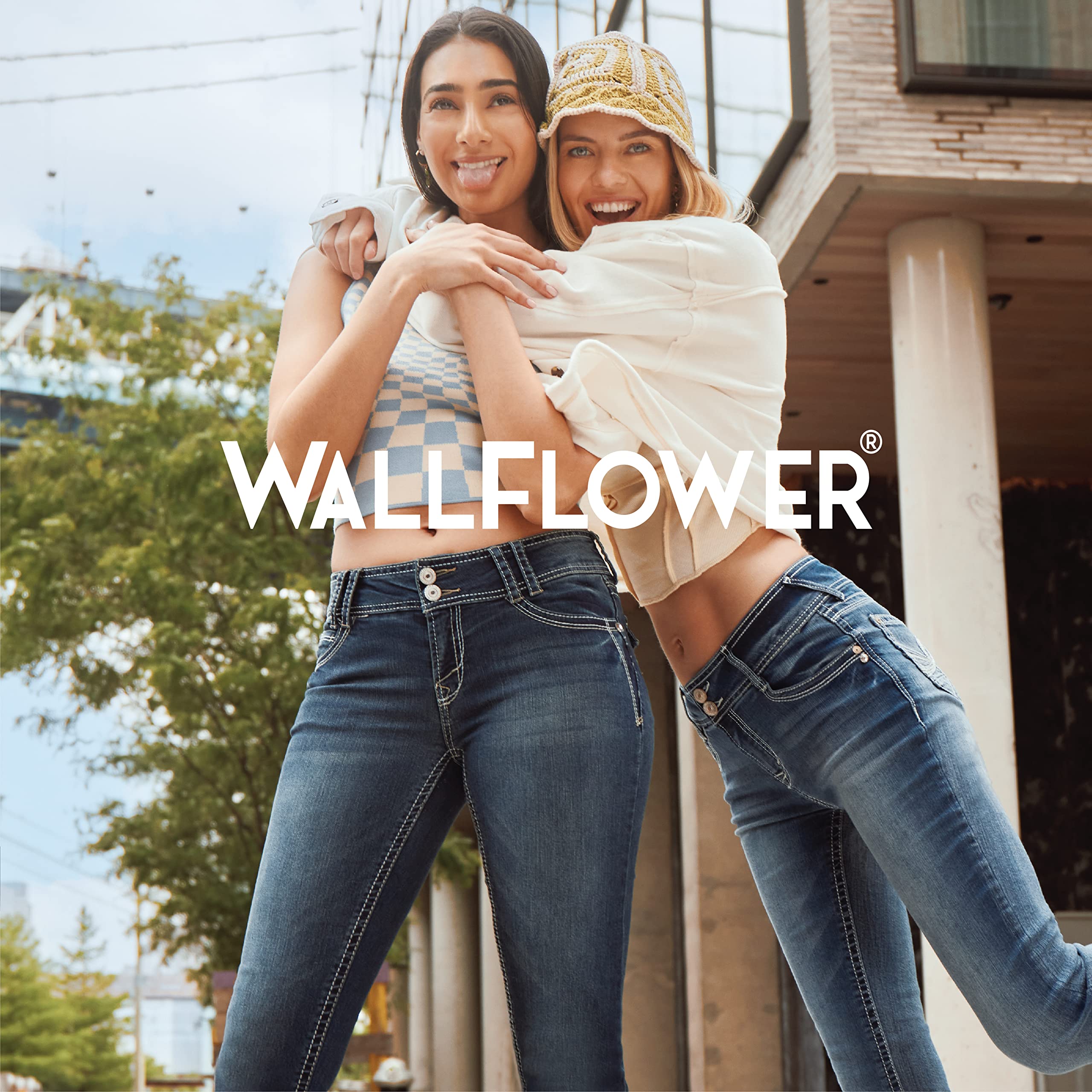 WallFlower Women's Sassy Flare High-Rise Insta Soft Juniors Jeans, Jayden, 17