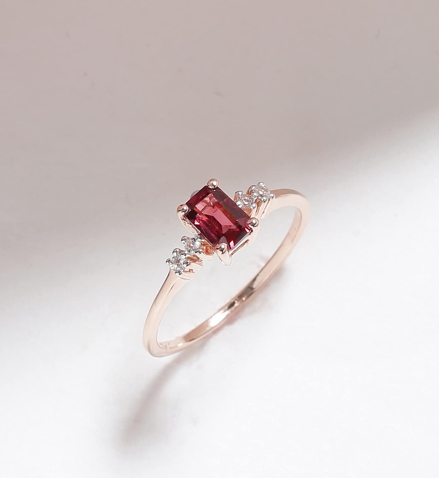 YoTreasure 0.86 ct. t.w Rhodolite Garnet & White Topaz 10kt Rose Gold Engagement Ring