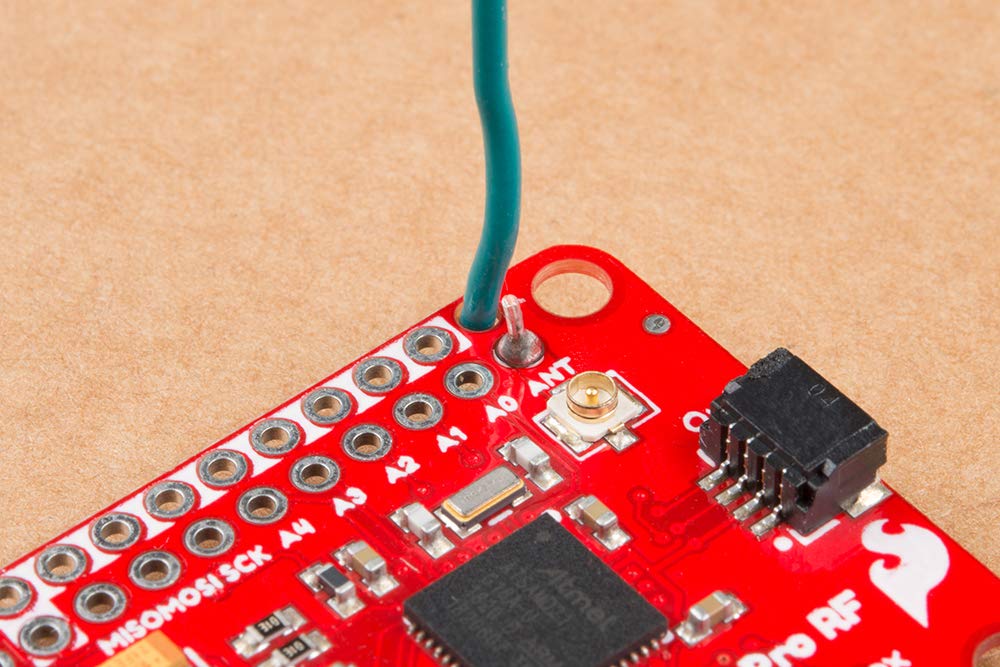 SparkFun Pro RF - LoRa, 915MHz (SAMD21) - Wireless Board Easy-to-use IoT Qwiic Enabled microcontroller 915MHz ISM Band Reinforced Micro-B USB Connector Included u.FL Antenna Connector