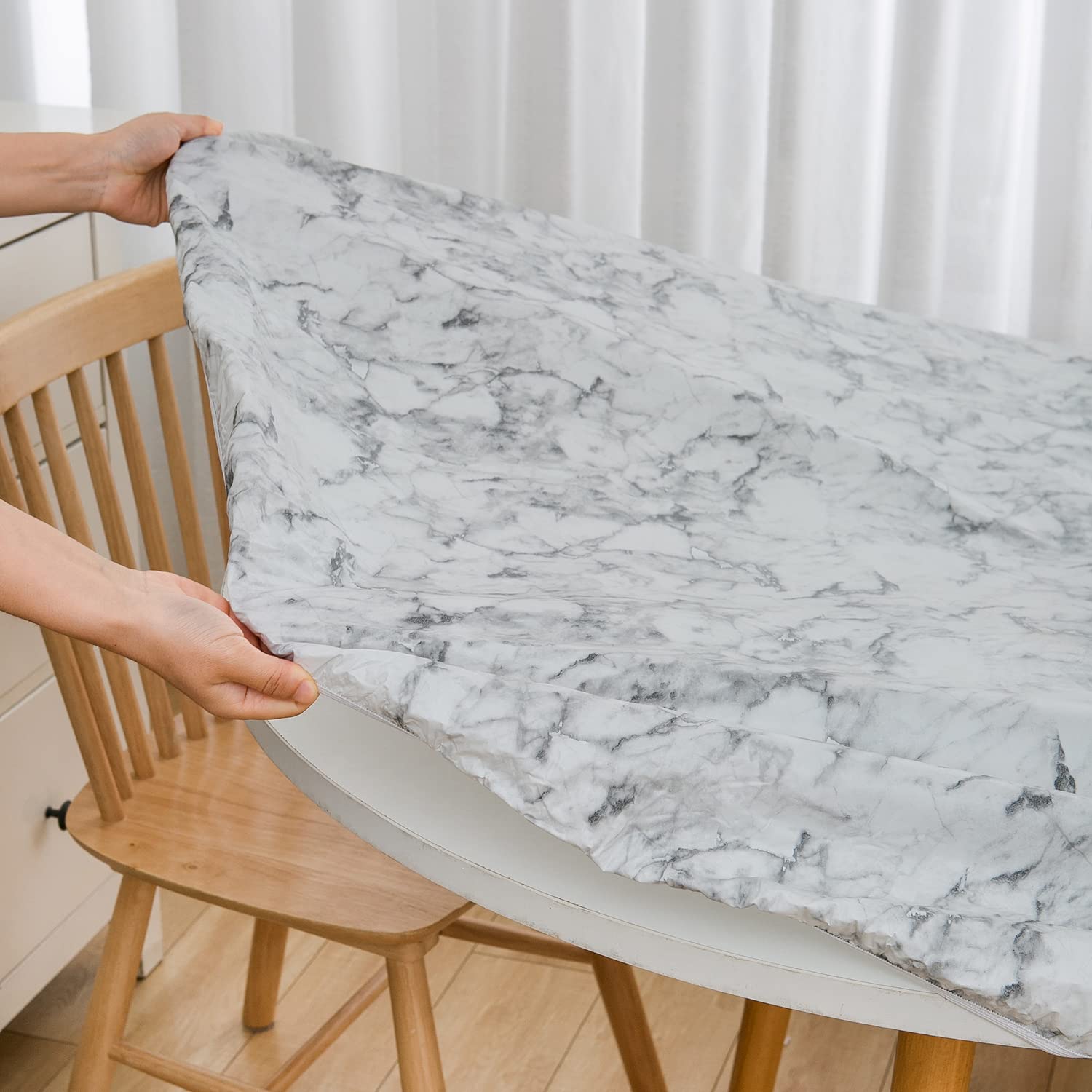 Round Vinyl Fitted Tablecloth with Flannel Backing Elastic Table Cloth Waterproof Oil-Proof Plastic Table Cover
